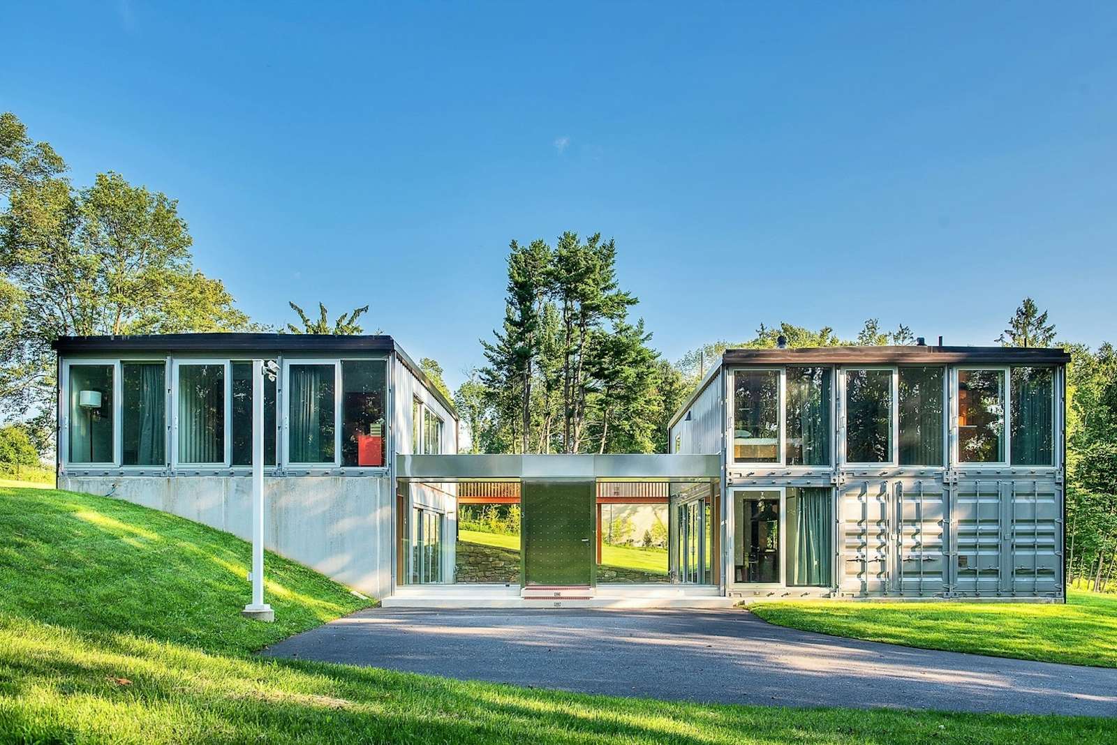 Photo 2 of 14 in Grab This Dreamy Shipping Container Home For $875K - Dwell