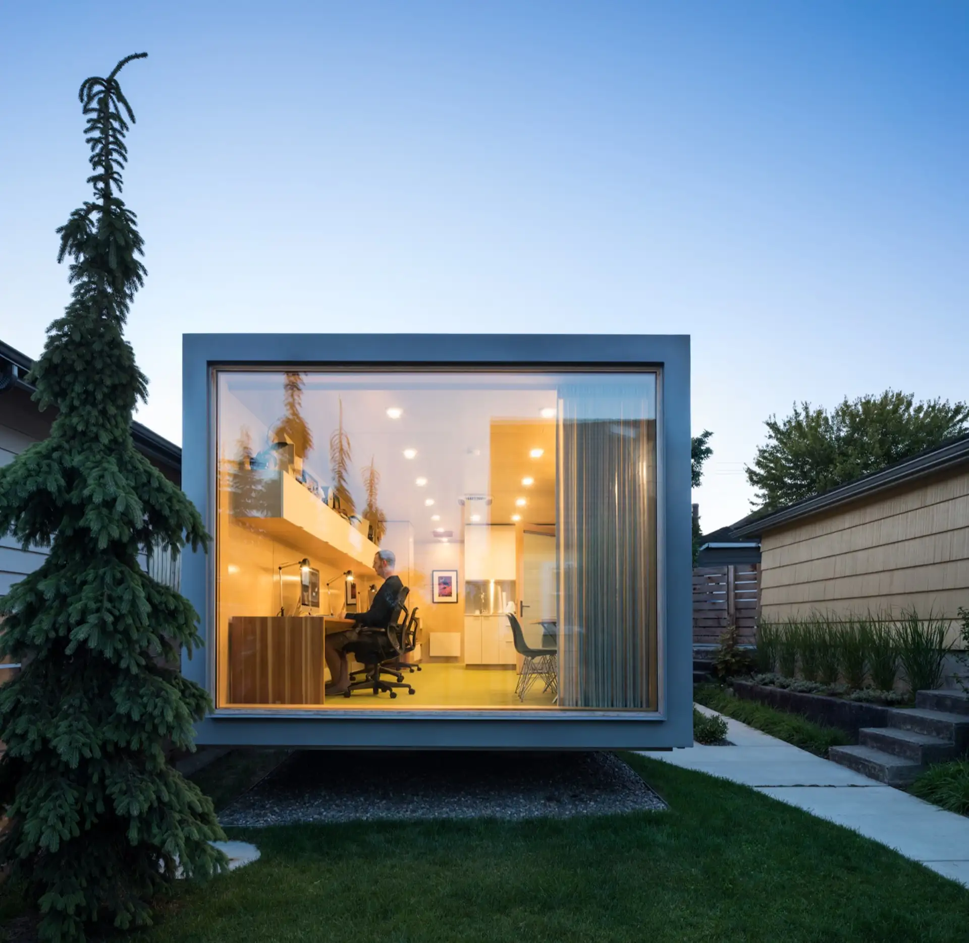 Photo 11 of 11 in A Shipping Container Turns Into a Backyard ...