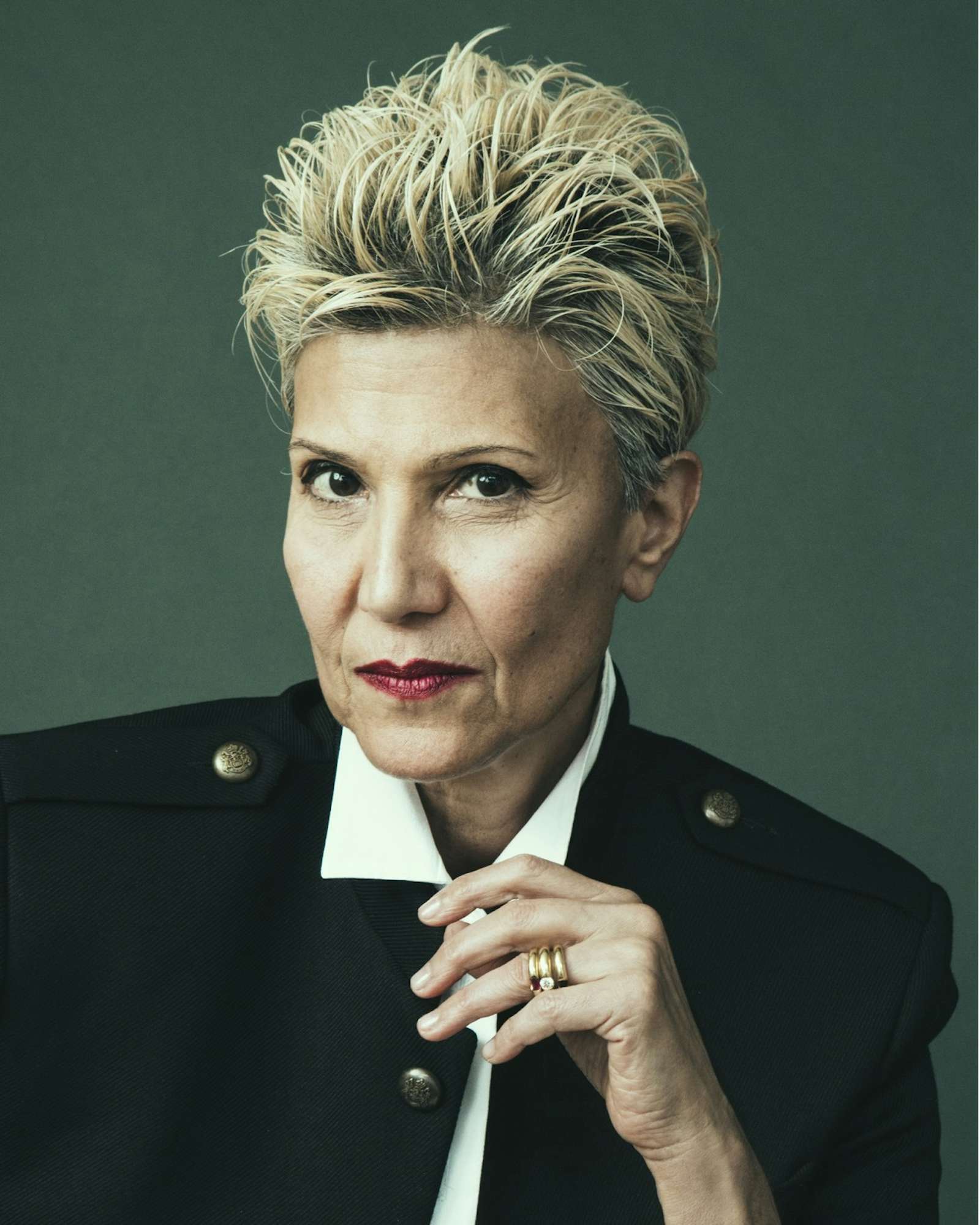 Photo 1 of 10 in Renowned Architect Gisue Hariri Celebrates Culture ...