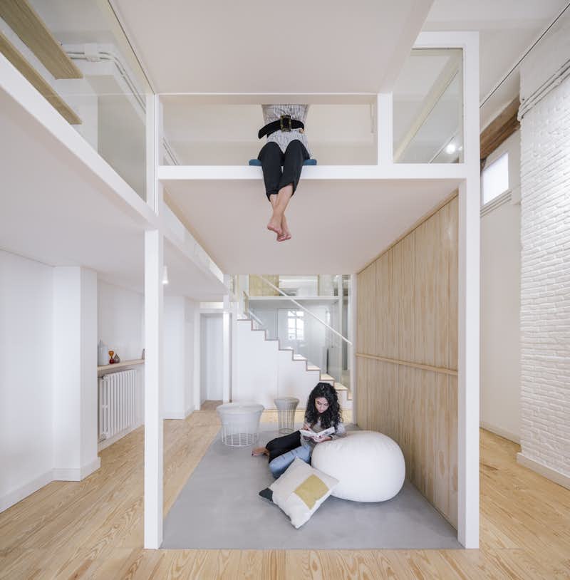 Photo 7 of 19 in White Metal Boxes Transform a Madrid Loft Into a ...