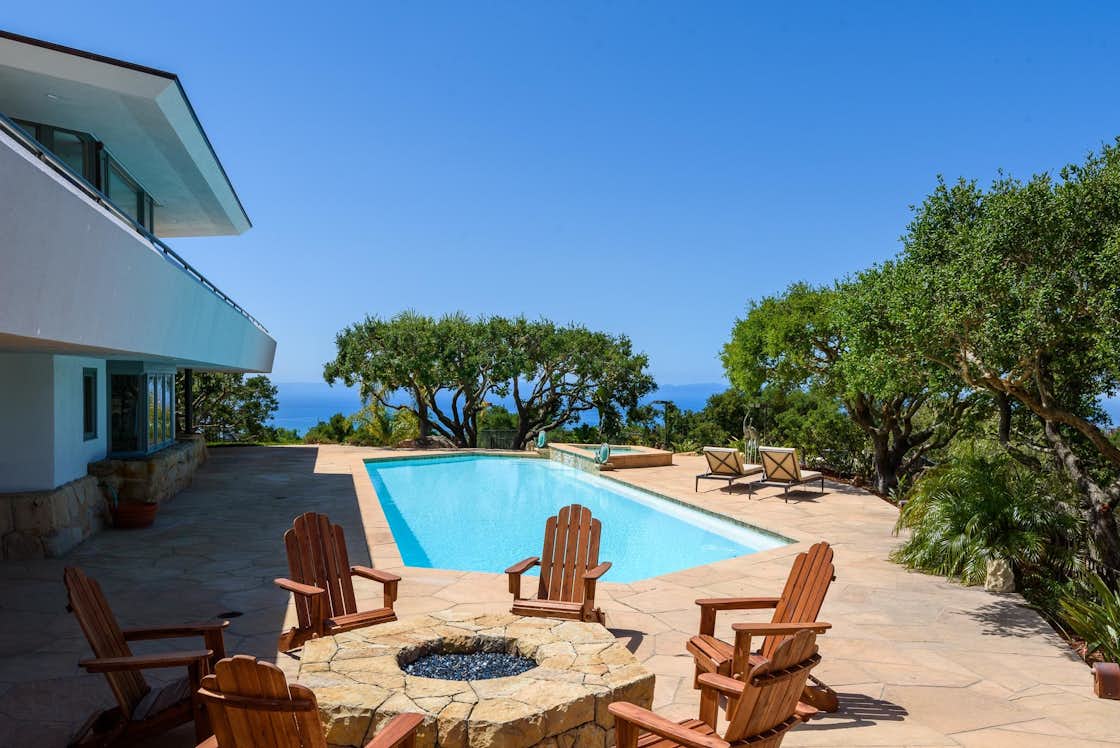 Photo 13 of 16 in George Michael’s Frank Lloyd Wright–Inspired Former ...