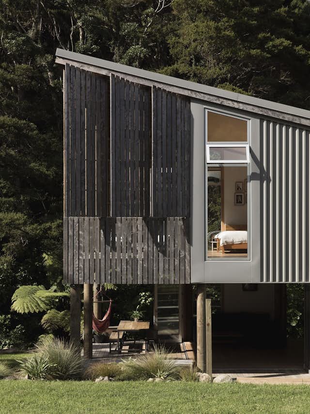 Photo 11 of 17 in A Wedge-Shaped Home Opens Up to the New Zealand Bush ...