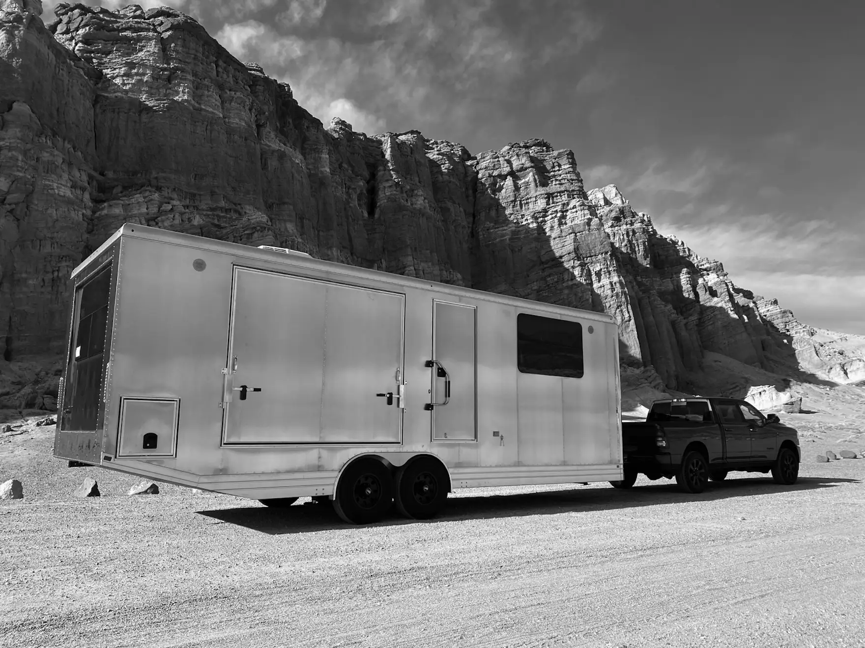 Living Vehicle Unveils 3 New Solar-Powered Trailers for Going Off-Grid ...