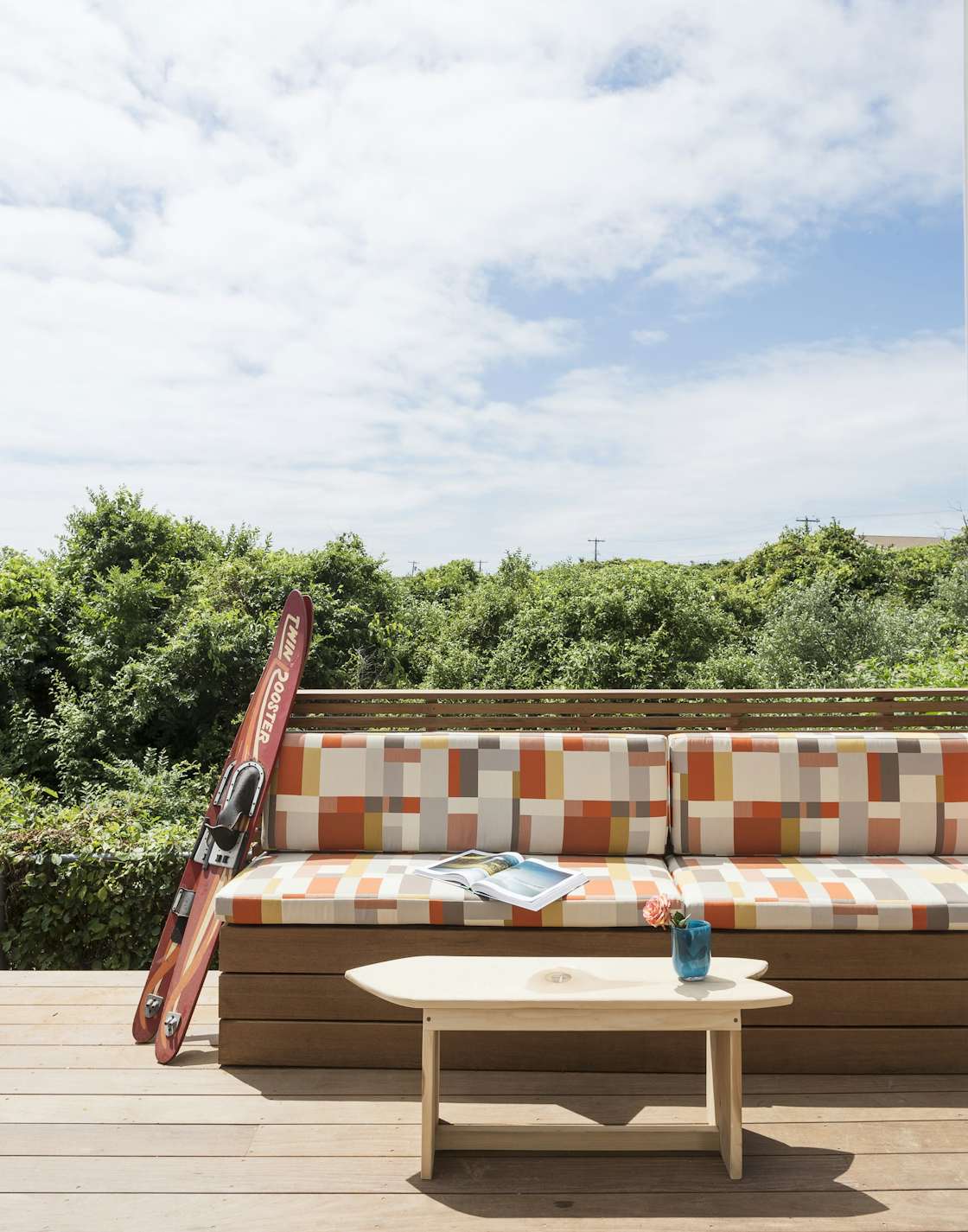 Photo 7 of 13 in This Prefab Beach Shack in Montauk Is a Surfing Family ...