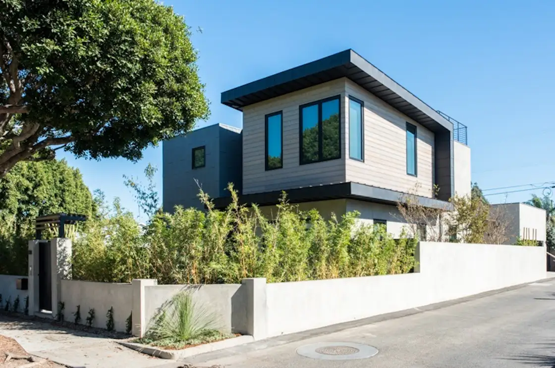 Marine House (24 Photos) - Dwell