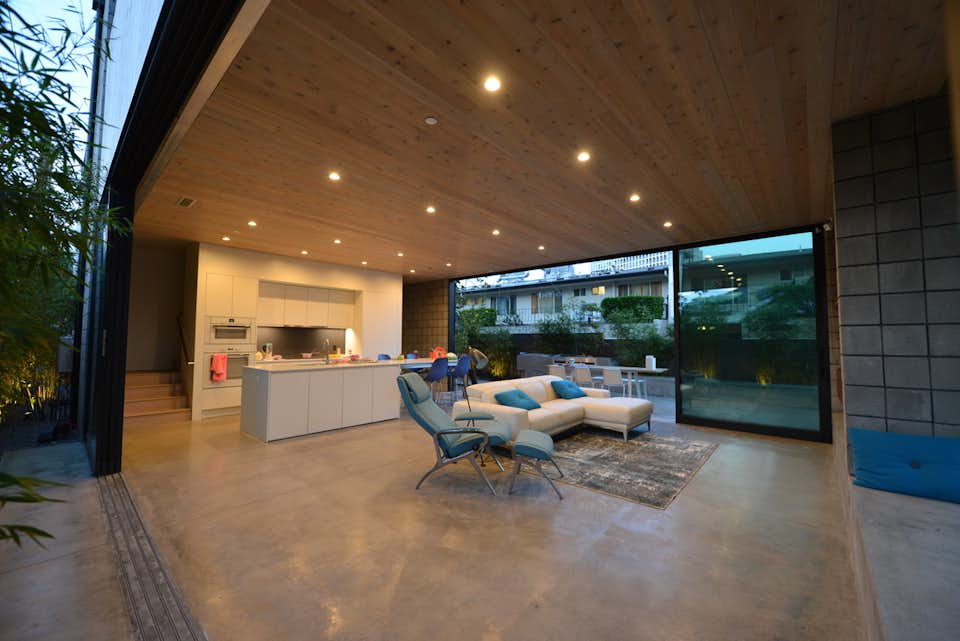 HLJH (8 Photos) - Dwell