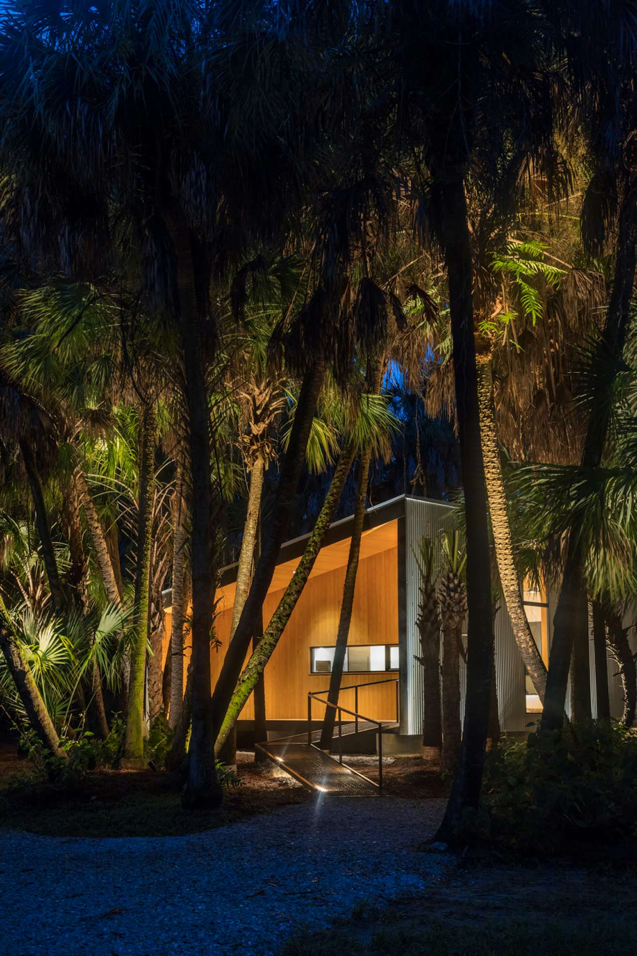 Photo 17 of 24 in Mike's Hammock by Josh Wynne - Dwell