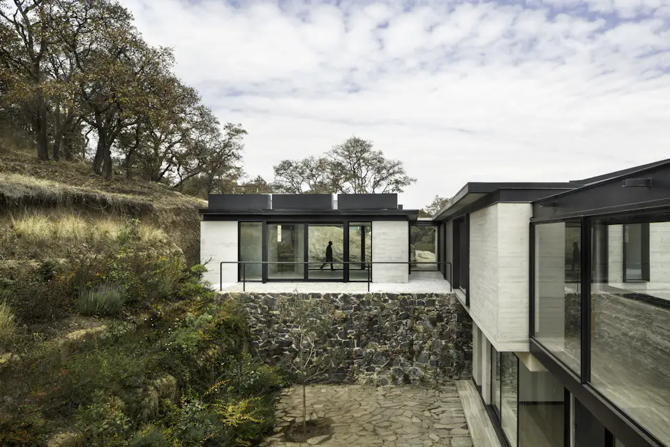OL House (10 Photos) - Dwell