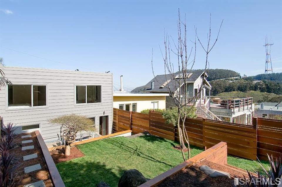 Photo 1 of 39 in Ortege Tunnel House by LAPNOG architecture - Dwell