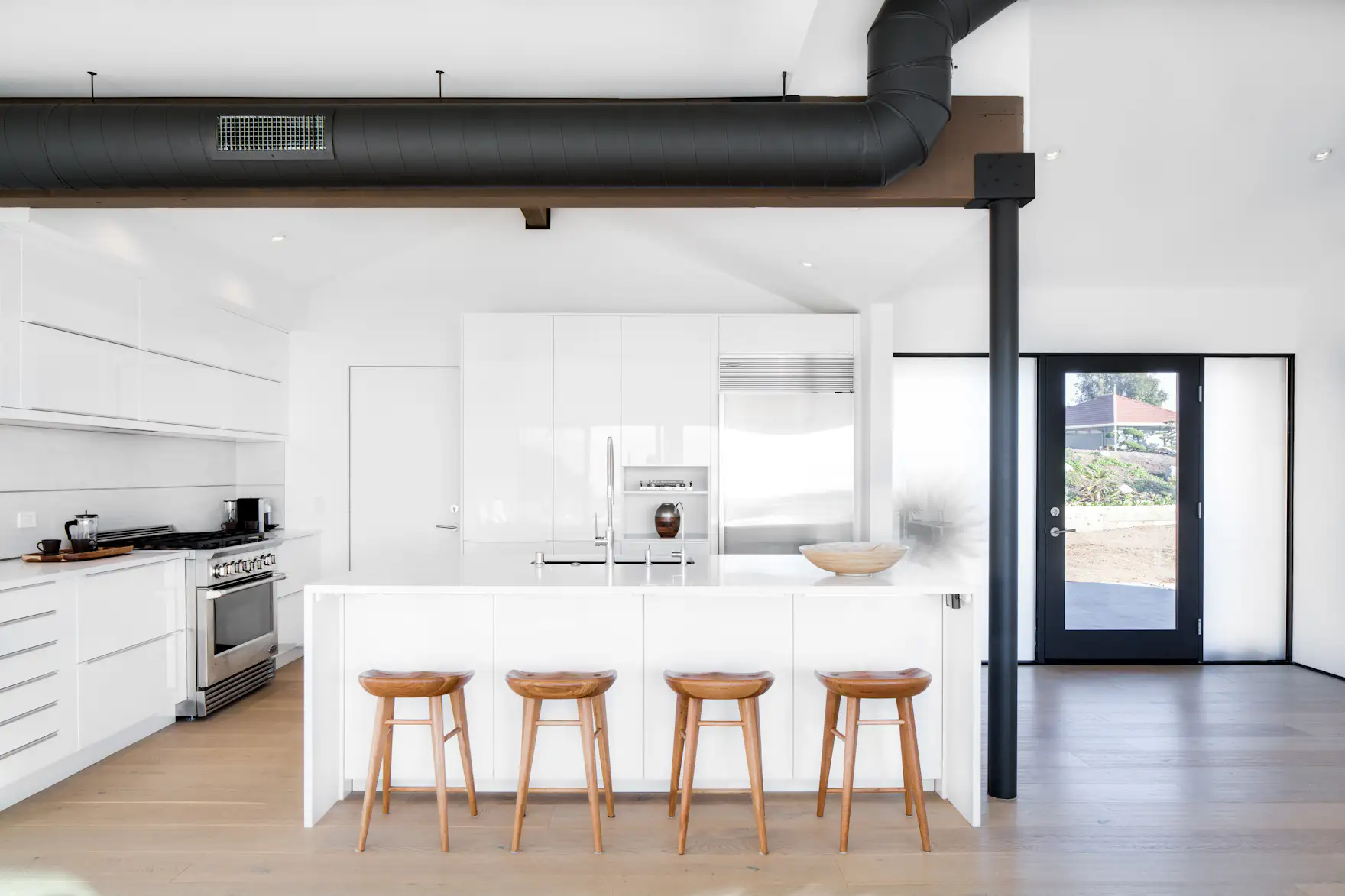 Photo 31 of 62 in 60 Kitchen Island Ideas That Serve Up Style and ...