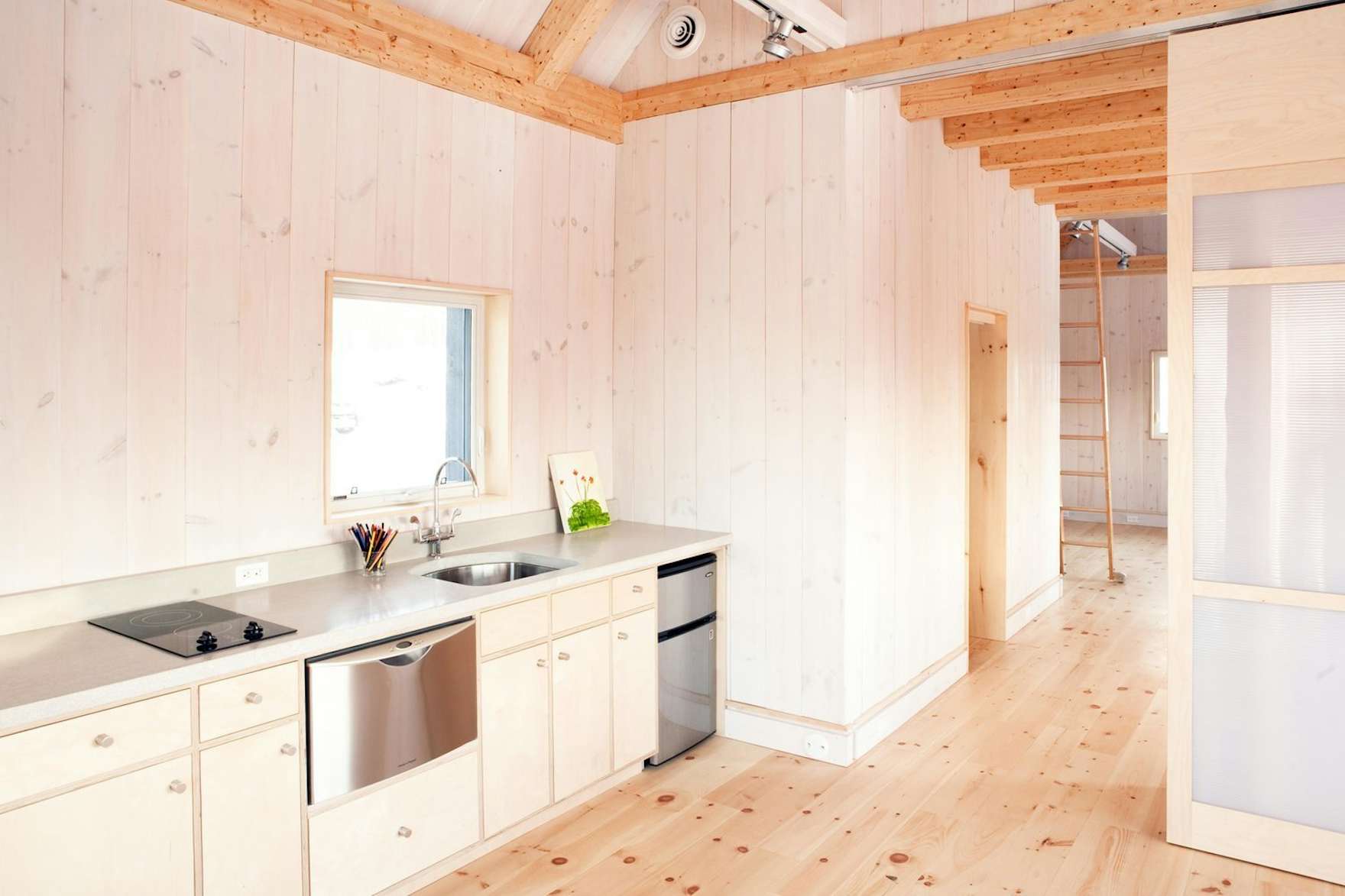 Photo 5 of 22 in Modern Modular Homes for Sale From $10K to $200K - Dwell