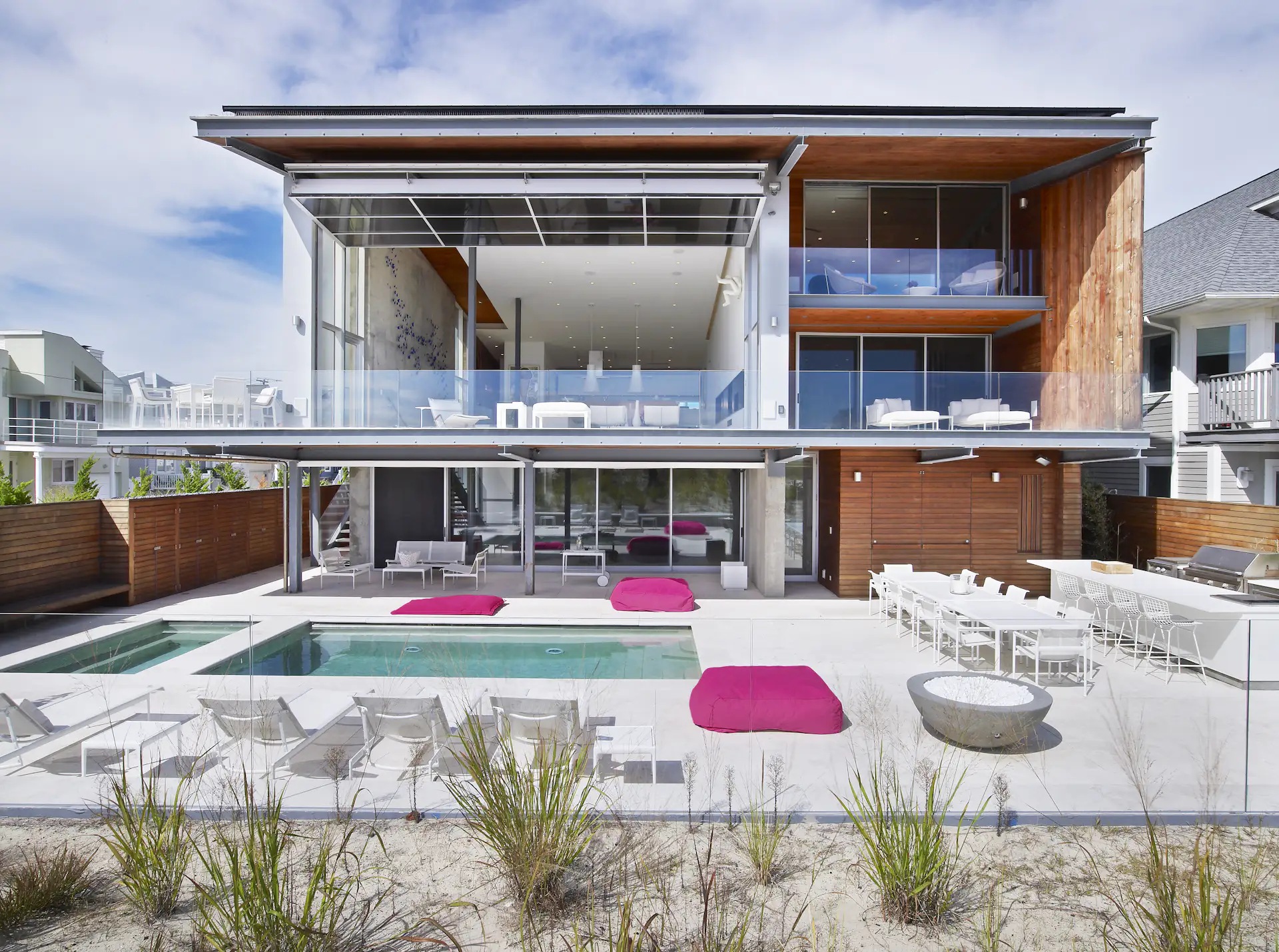 Photo 7 of 10 in Long Island Modern Beach House by Christin Perry - Dwell