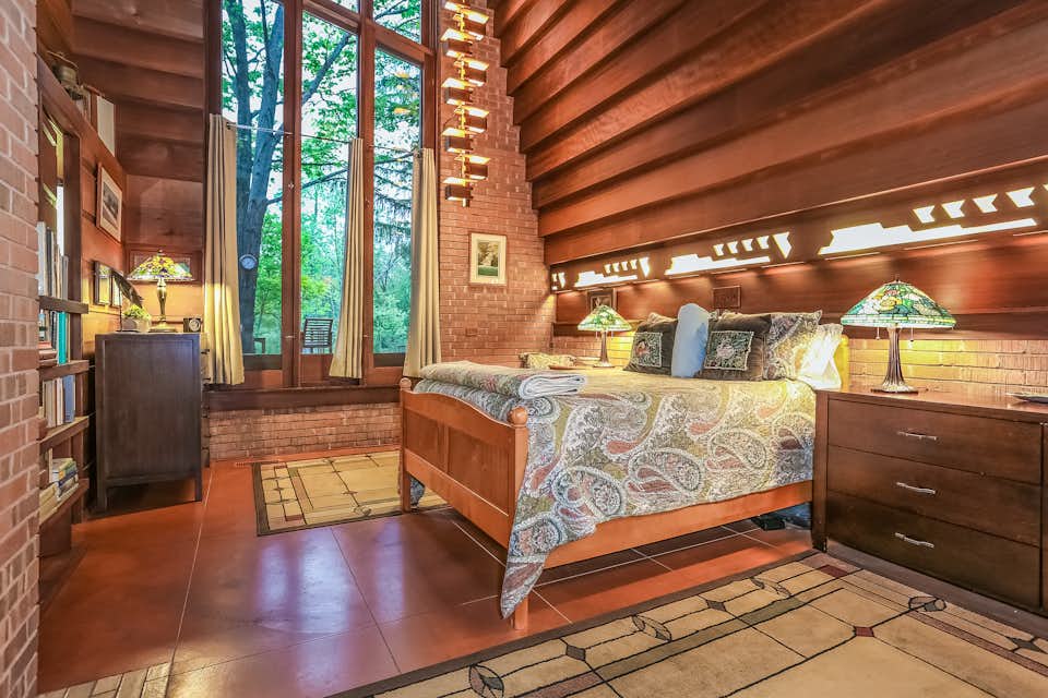 Photo 17 of 65 in Frank Lloyd Wright's Small Masterpiece: The Haddock ...