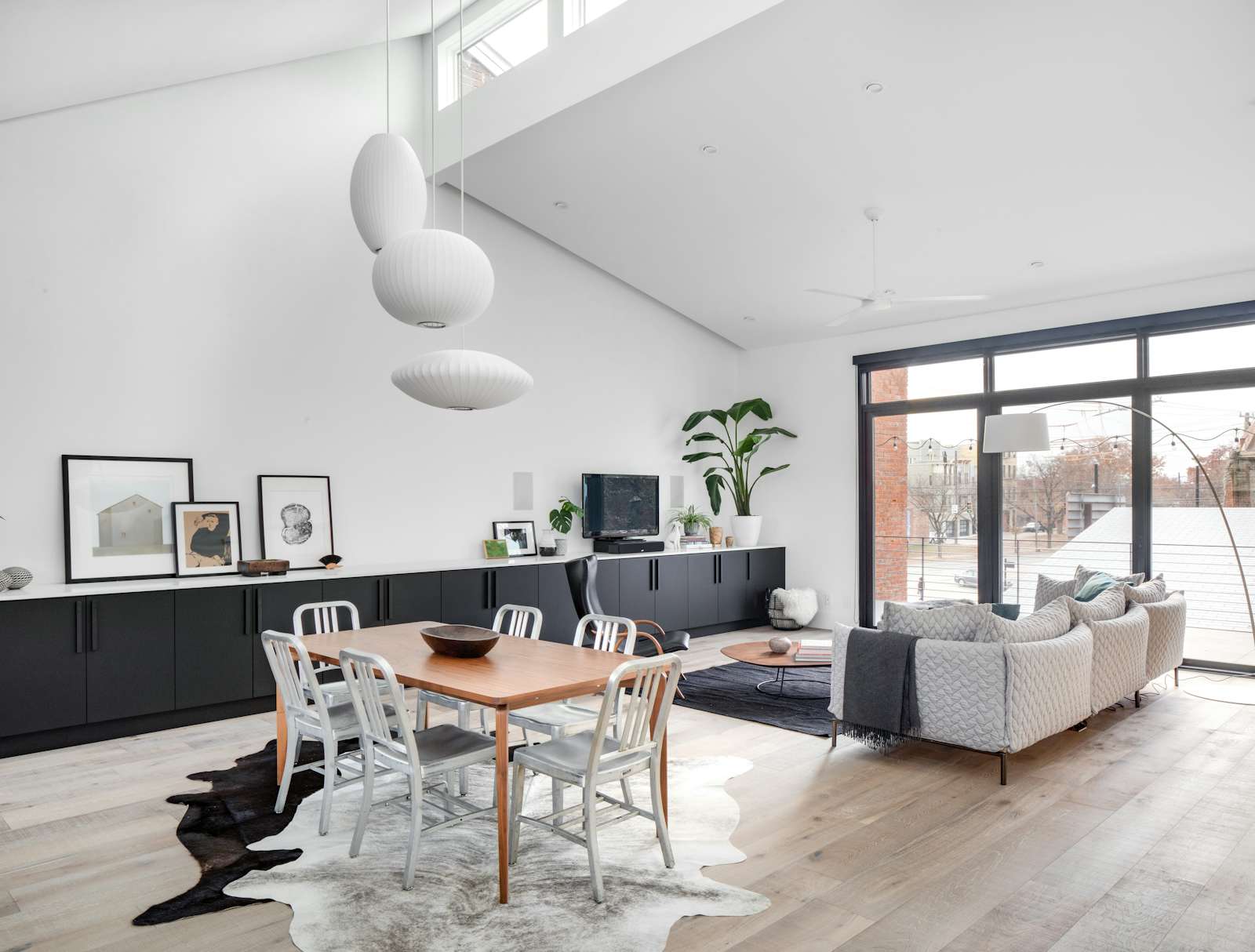 Pleasant St. Urban Abode (44 Photos) - Dwell