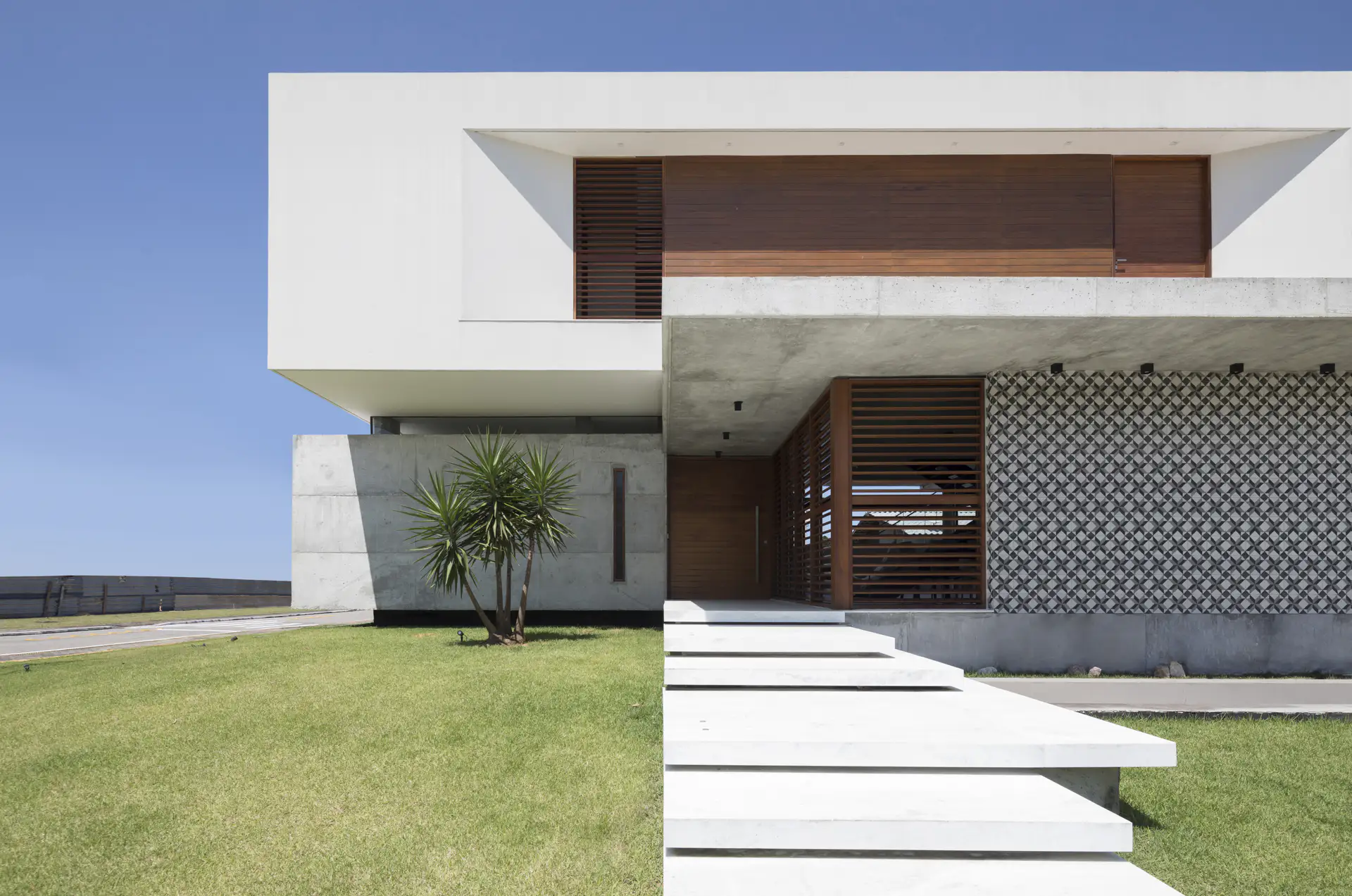 IF House (71 Photos) - Dwell