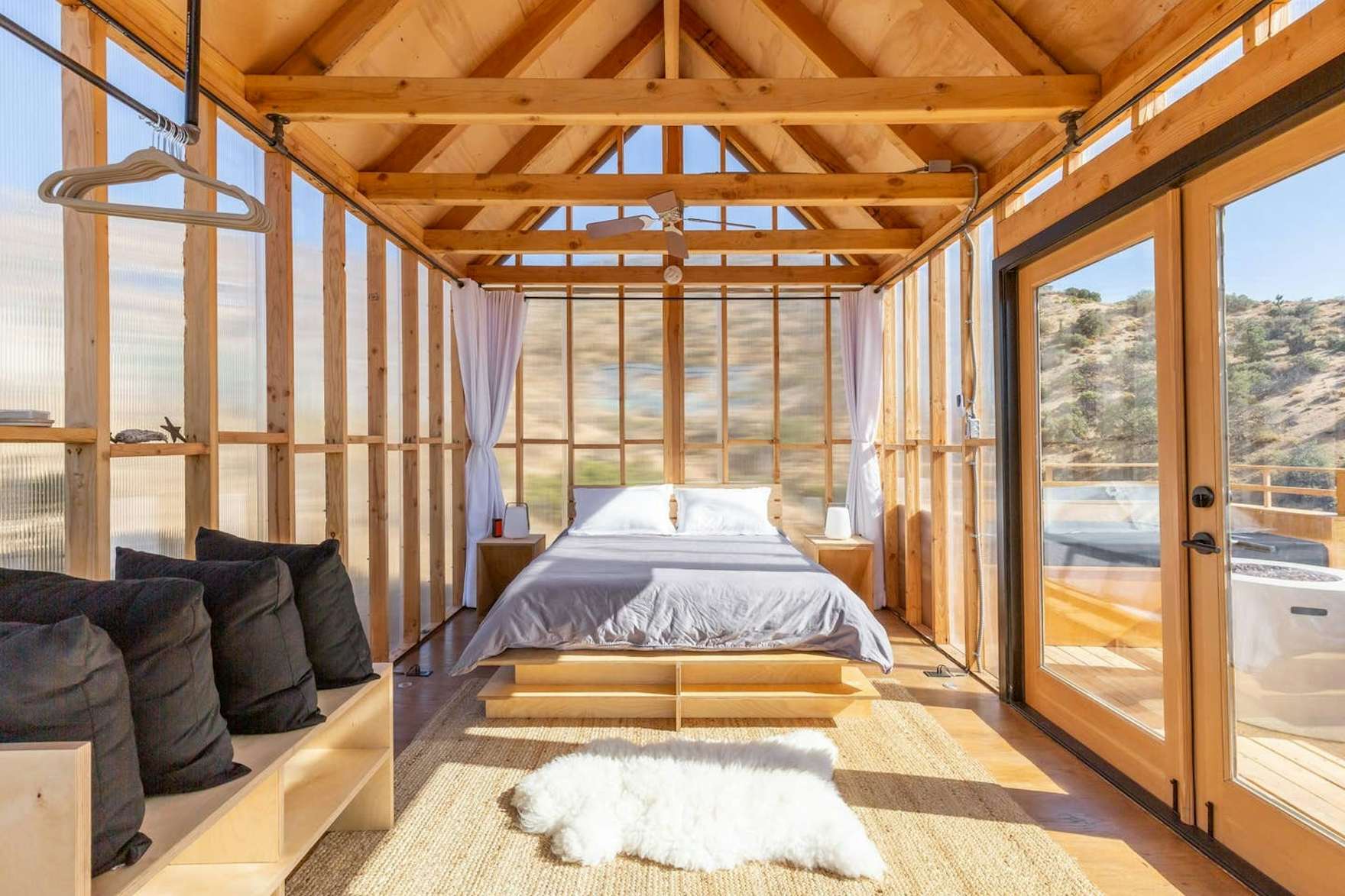 Photo 1 of 12 in Take in Panoramic Desert Views in This Off-Grid Cabin ...