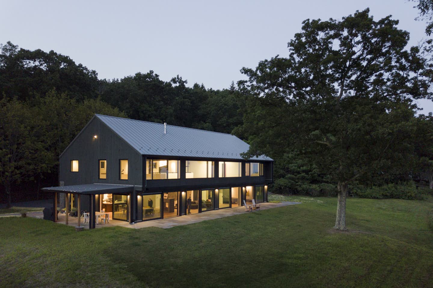 2 Barns (10 Photos) - Dwell