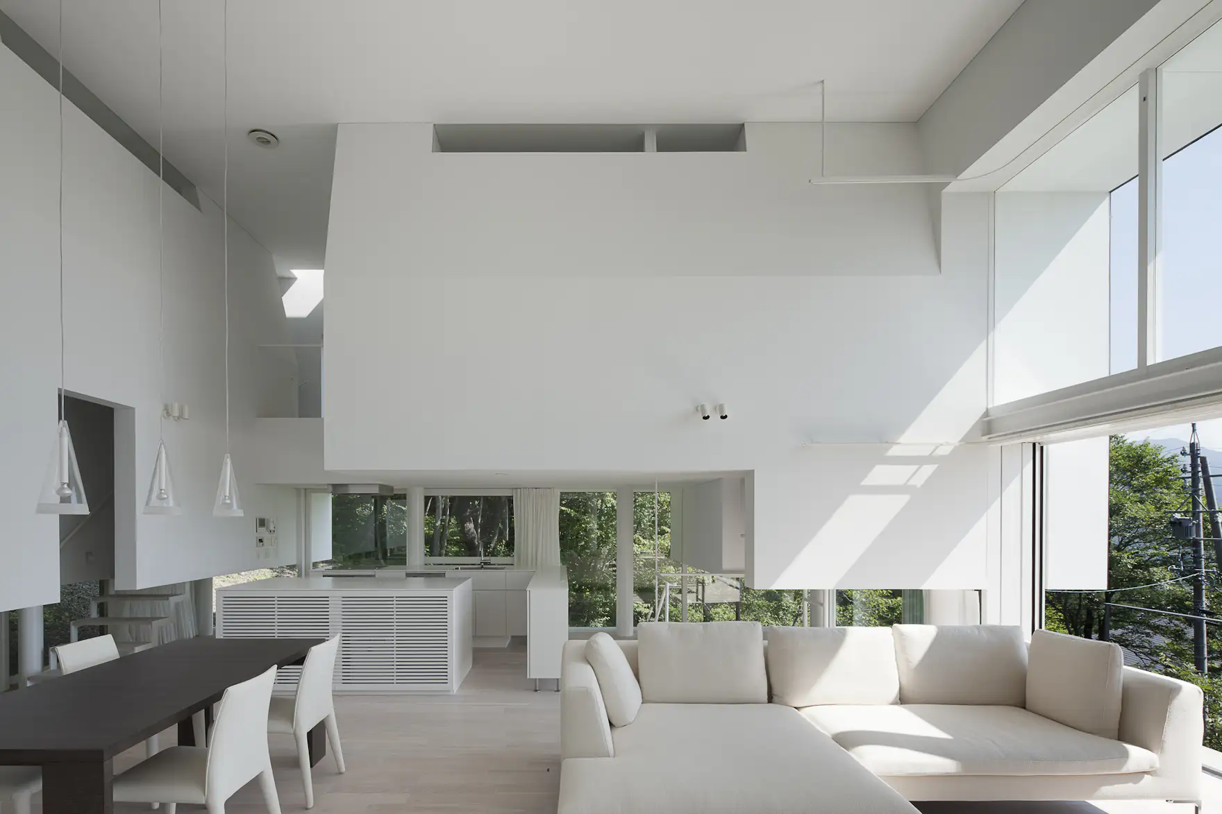 Photo 3 of 10 in A Cube-Shaped Japanese Home Opens Wide to the ...