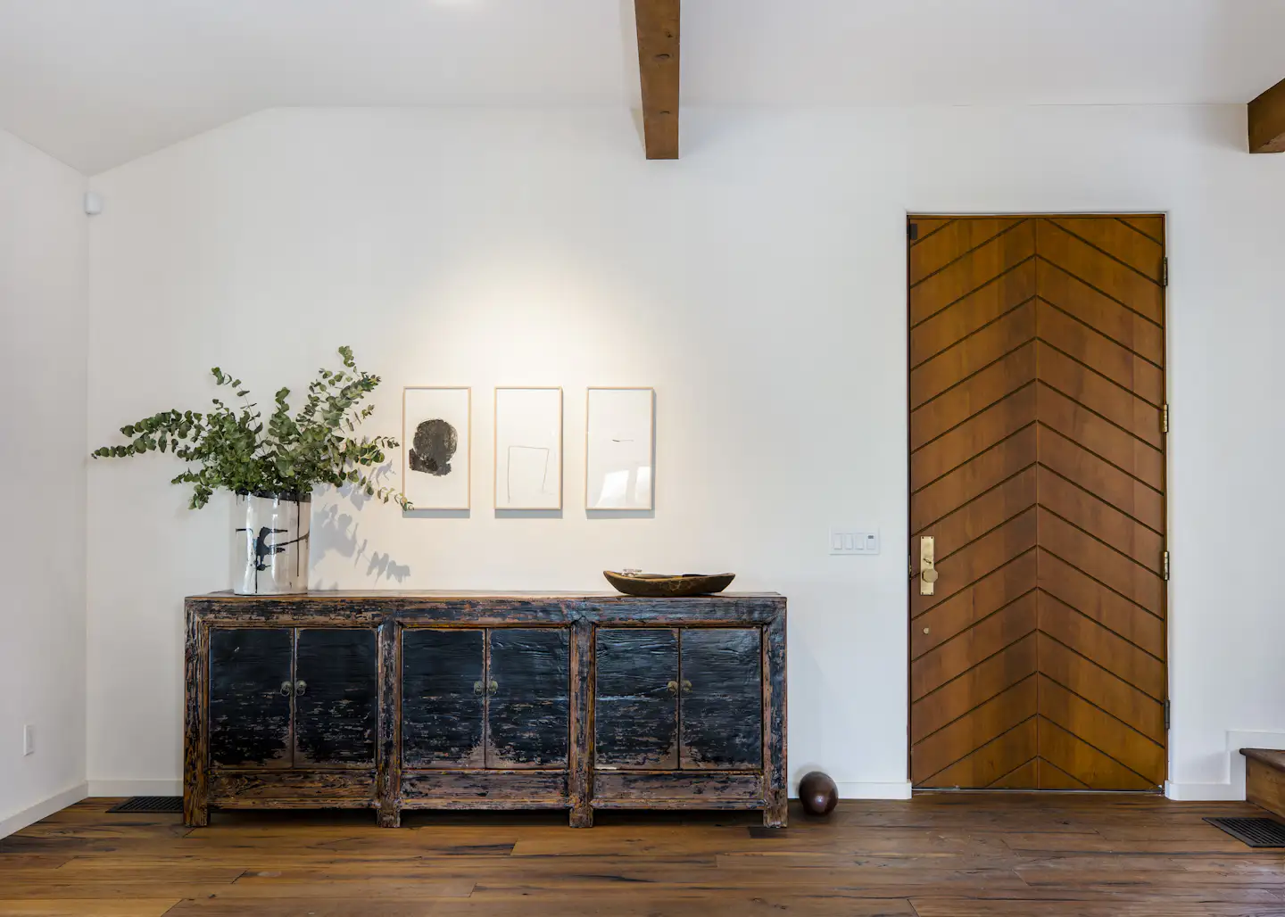 Photo 6 of 14 in Refined Upper Ojai Country Living by Luke Ebbin - Dwell
