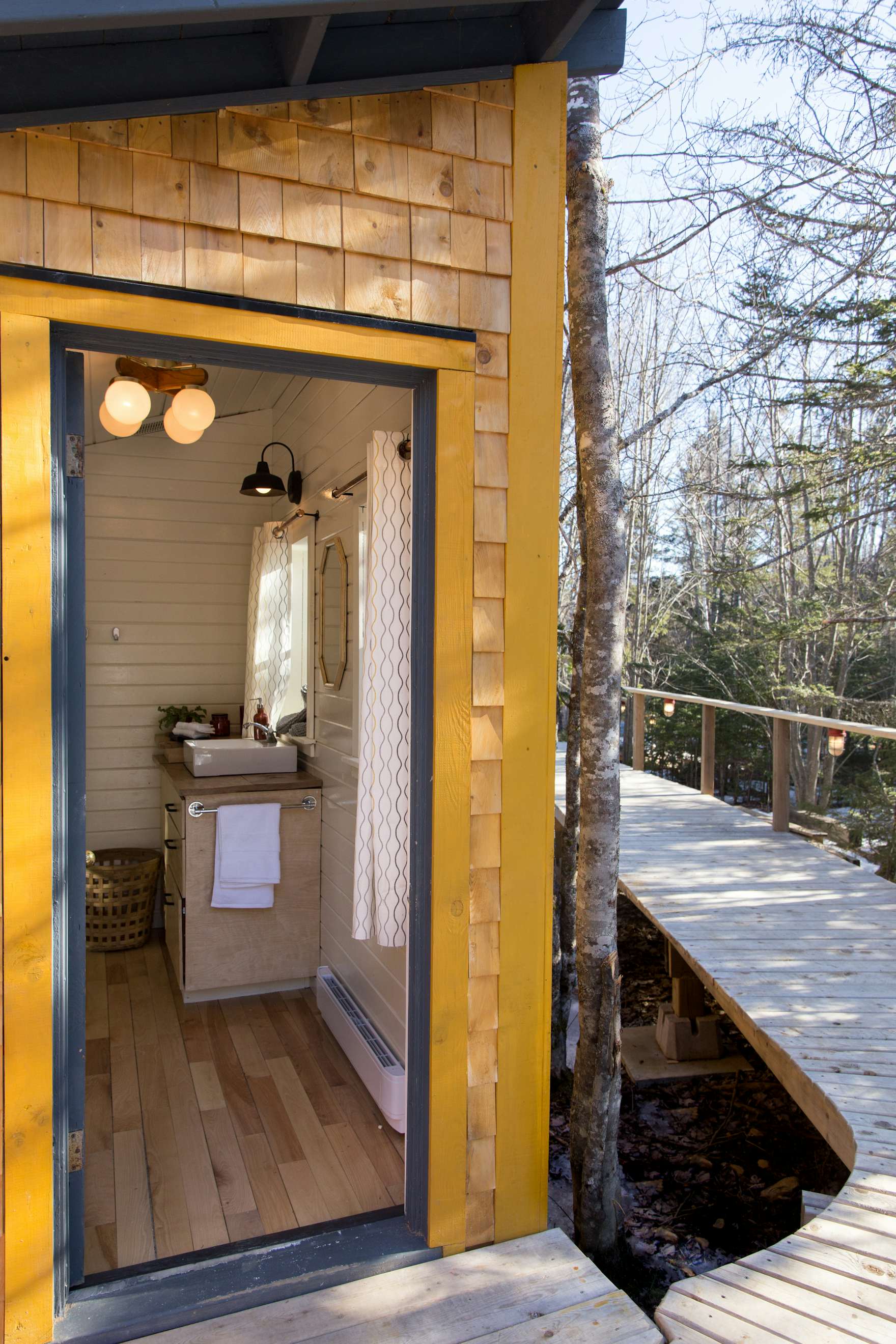 Photo 12 of 19 in Shack Up Cabin by Paula Washington - Dwell