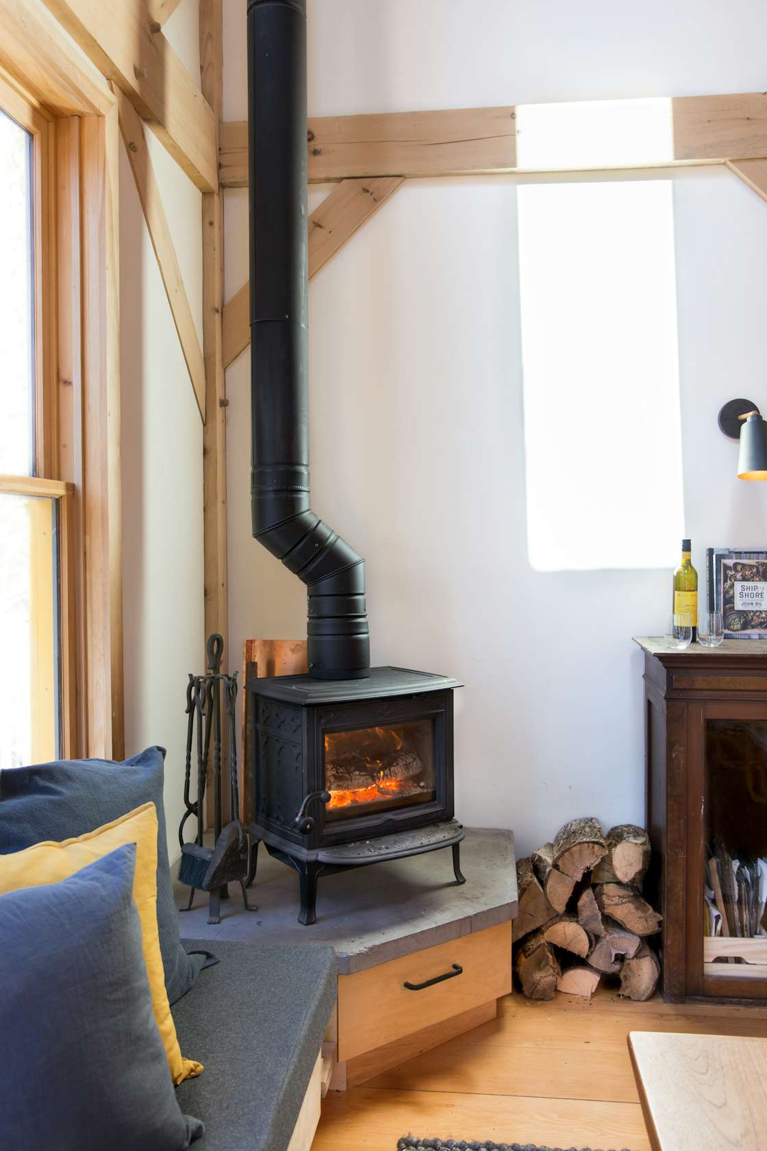 Photo 11 of 19 in Shack Up Cabin by Paula Washington - Dwell