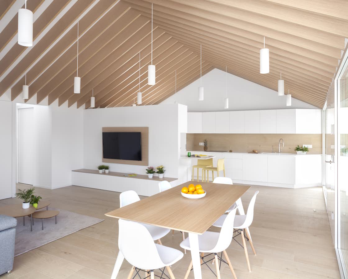 Refurbishment for Eduardo, Laura & Enzo (28 Photos) - Dwell