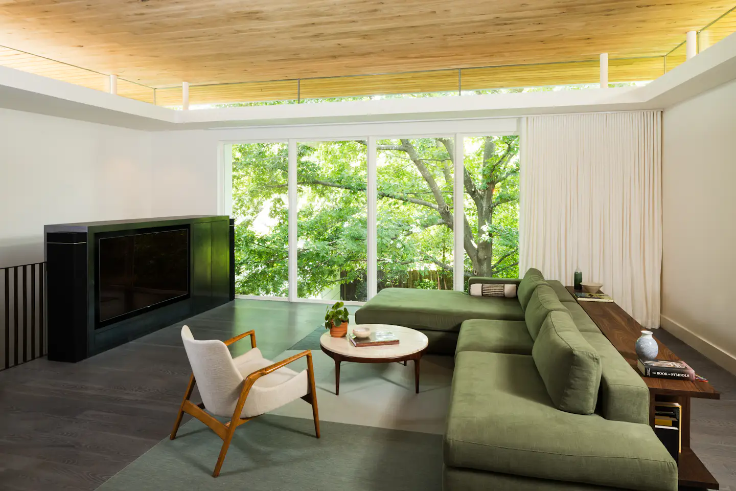 Photo 6 of 6 in A Tumbledown Cottage in Austin Is Freshened Up and ...