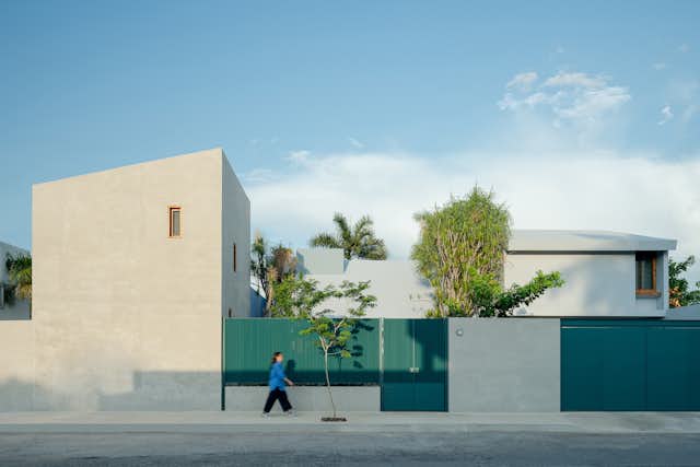 Photo 6 of 26 in Before & After: In Mérida, a Blocky ’80s Home Turns ...
