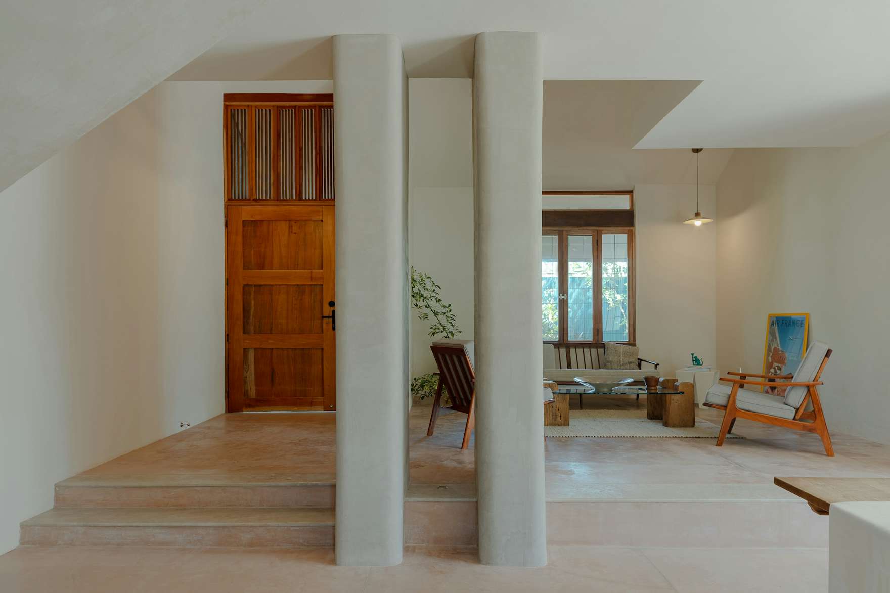 Photo 25 of 26 in Before & After: In Mérida, a Blocky ’80s Home Turns ...