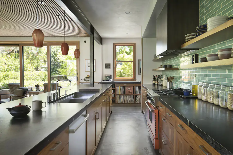 Photo 6 of 10 in Paluska Home by Ethan Tucker - Dwell