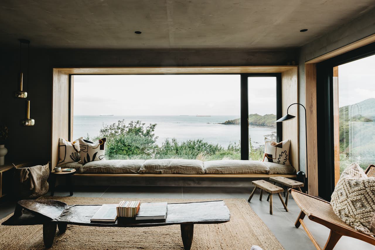 This Modernist Seaside Retreat in Cornwall Is One Couple’s Retirement ...