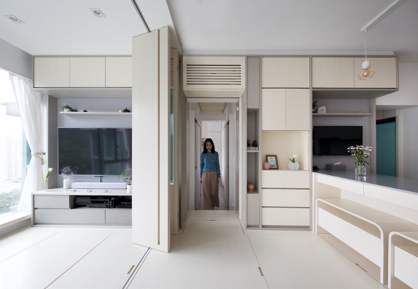Photo 1 of 19 in This Shape-Shifting Pad in Hong Kong Challenges What ...