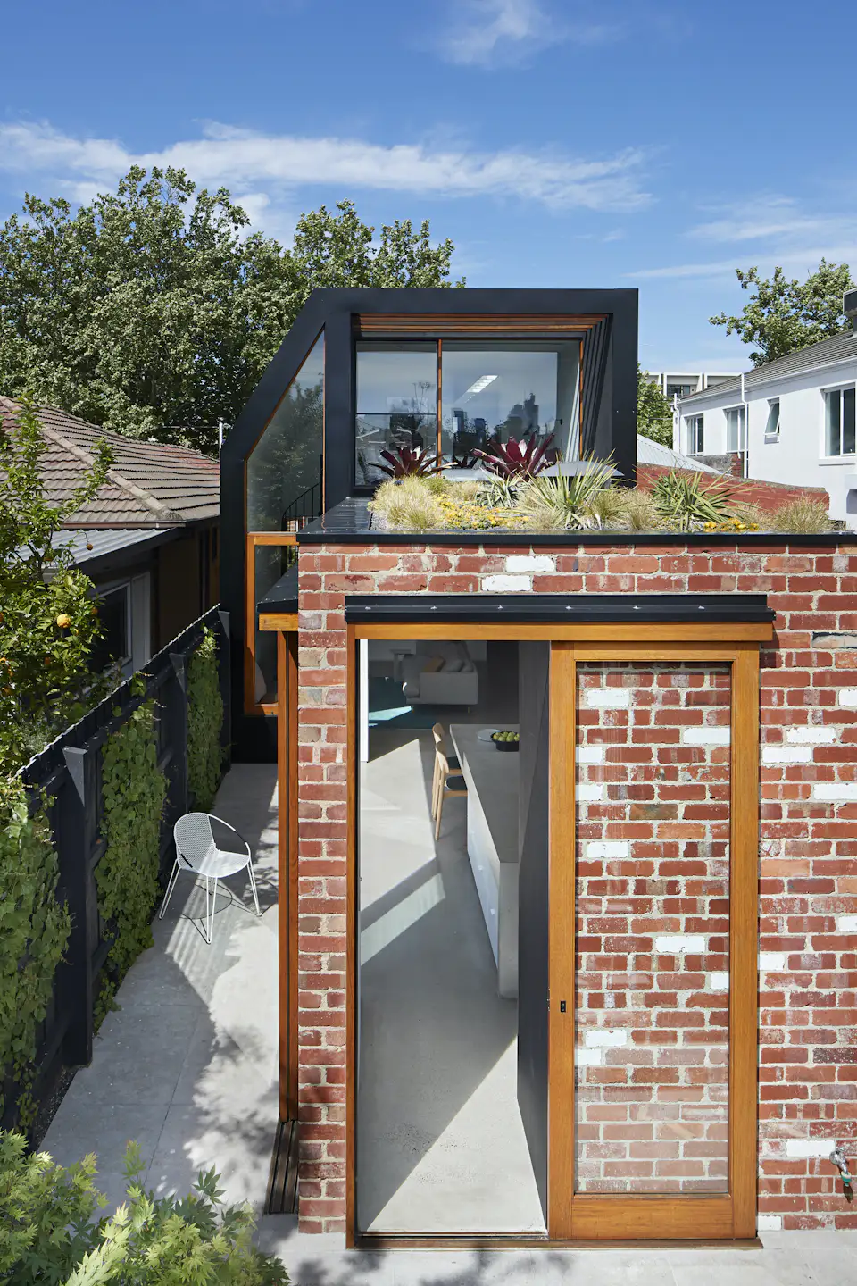 Photo 8 of 14 in An Emerging Architect Turns a Victorian Terrace House ...
