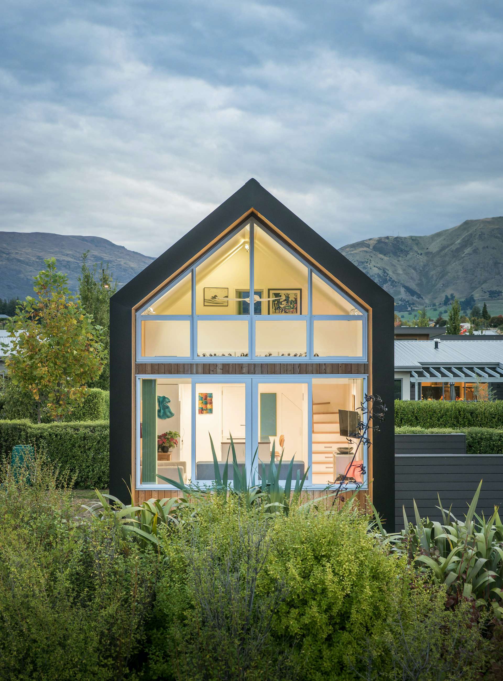 This $155K Tiny House in New Zealand Was Inspired by a Couple’s Cycling ...