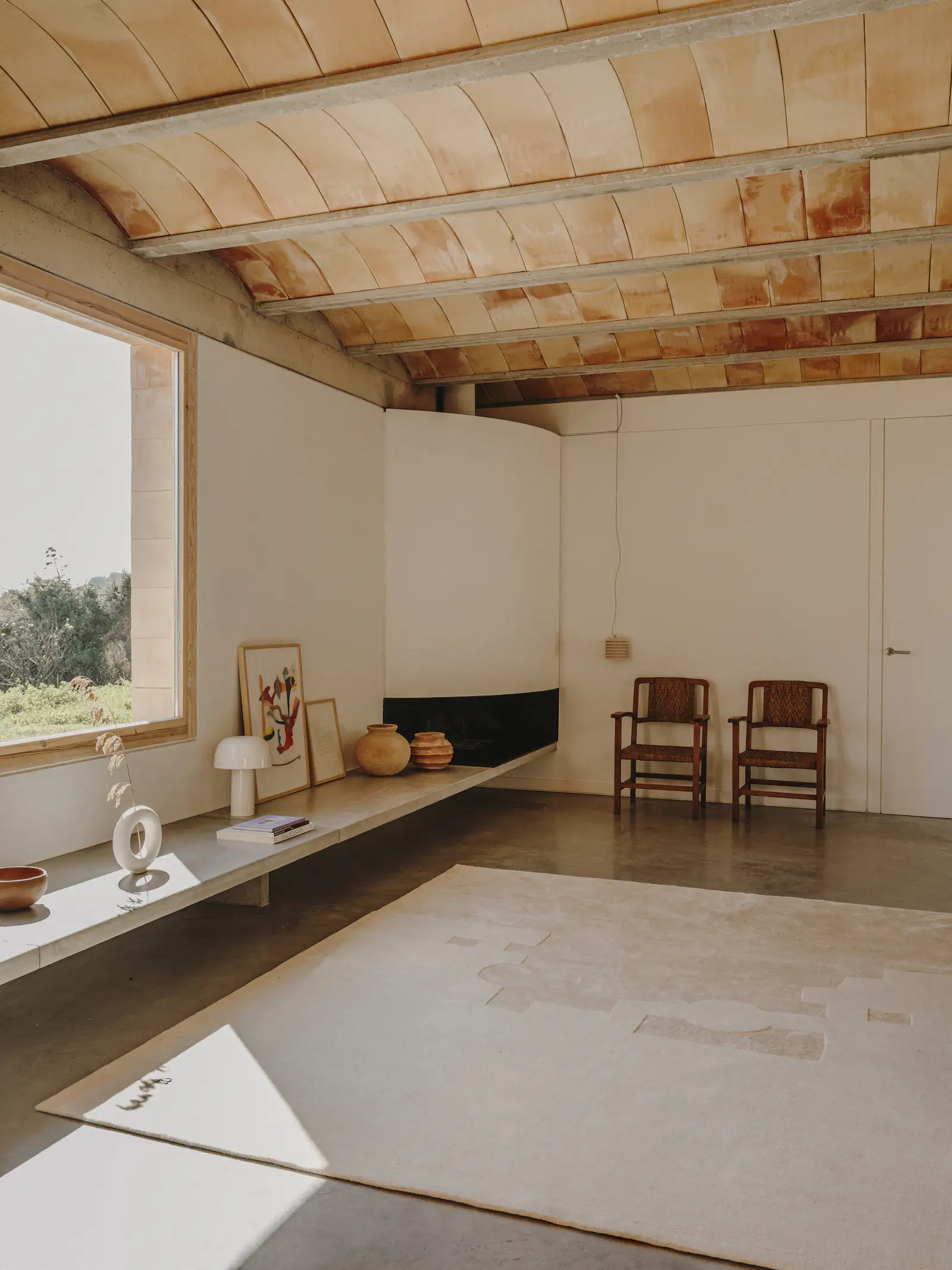 A Dreamy Home in Catalonia Celebrates the Mediterranean Way of Life - Dwell