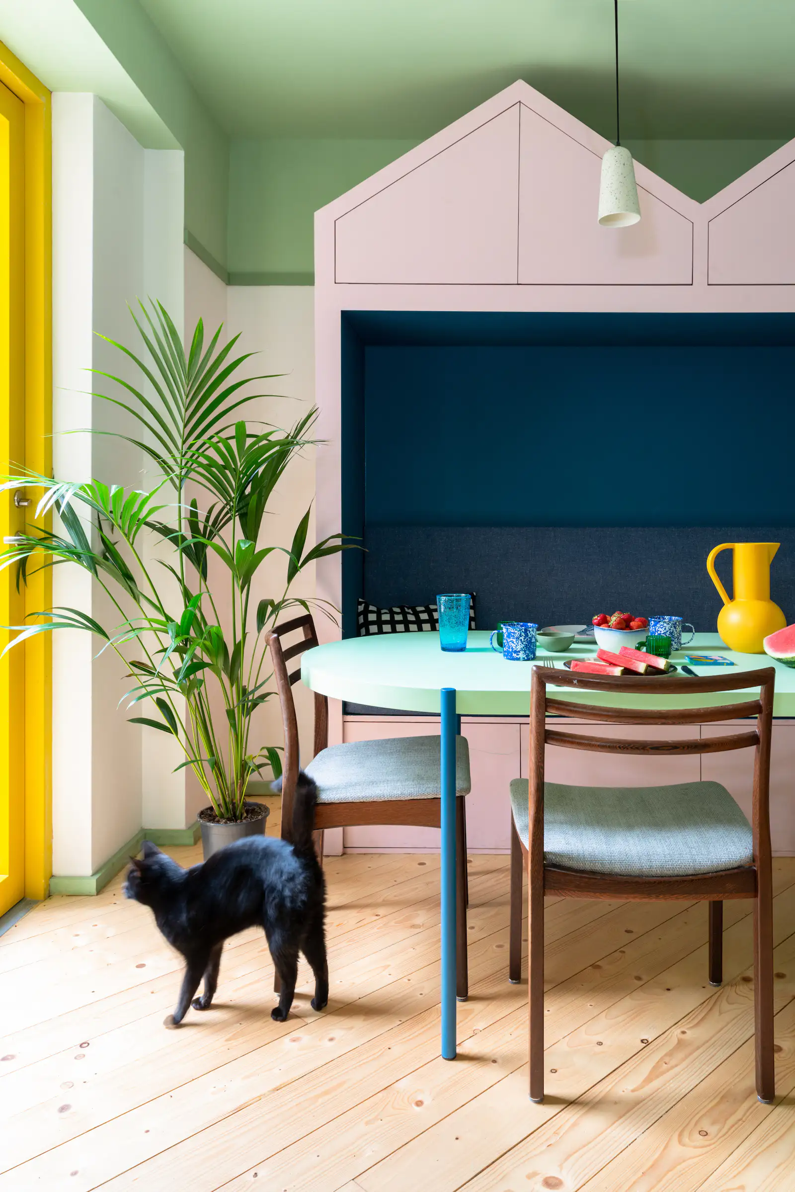 MO-TEL House by Office S&M - Dwell