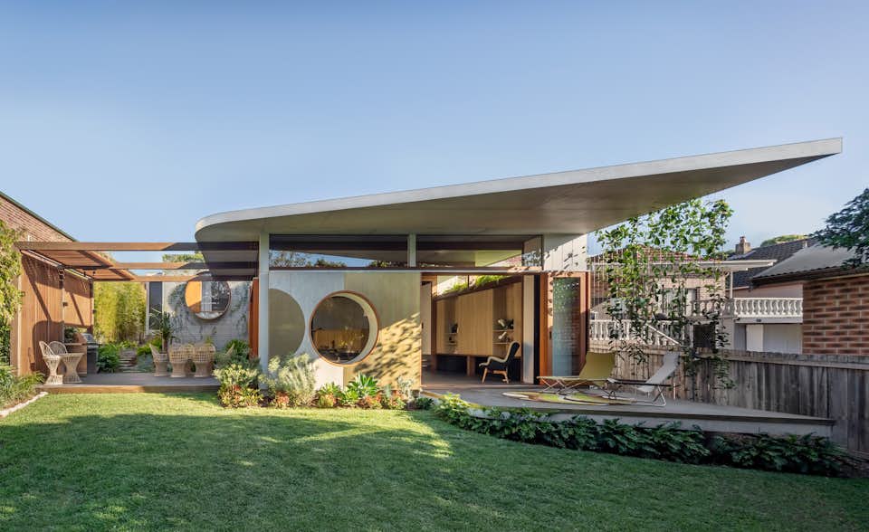 20 Eye-Catching Homes That Make Use of Circular Motifs - Dwell