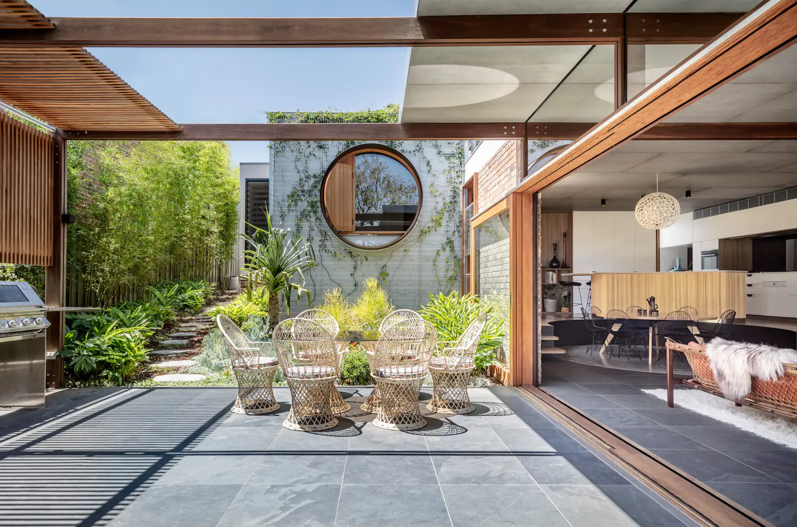 20 Impressive Indoor/Outdoor Homes in Australia - Dwell