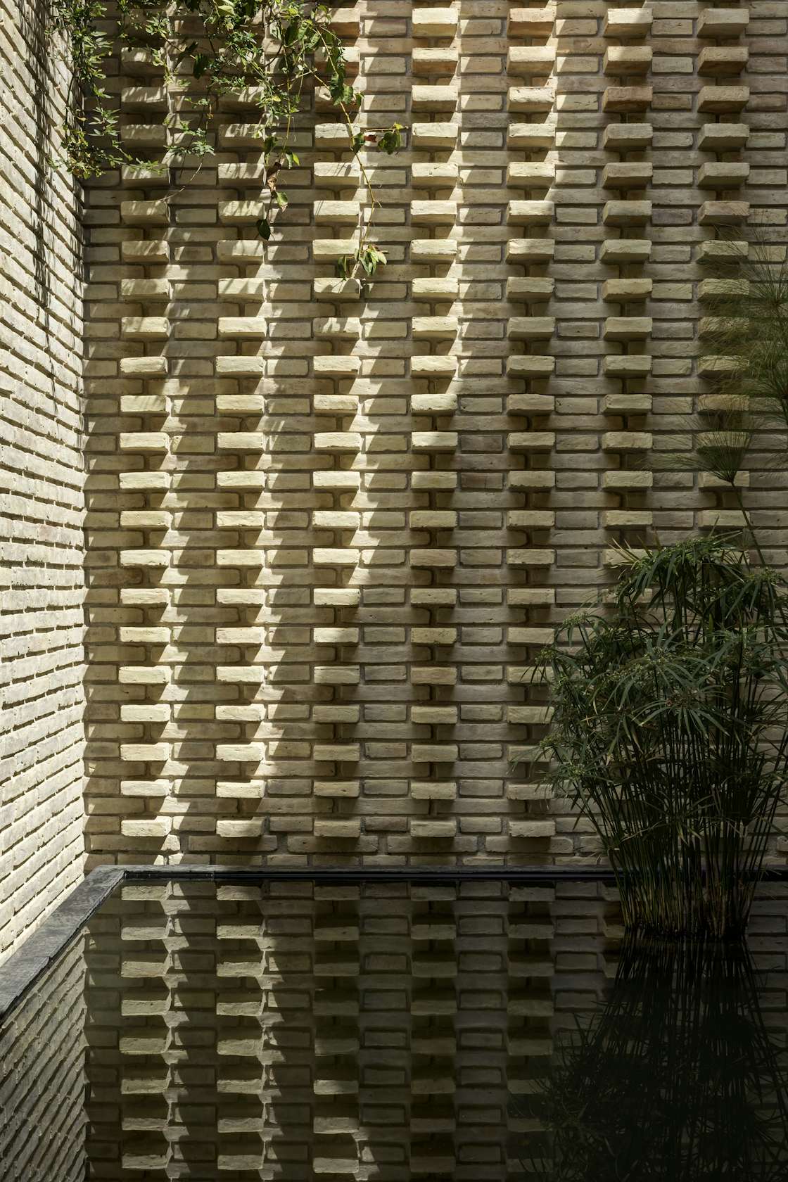 Photo 7 of 21 in A Brick Home in Mexico City Encloses a Series of Lush ...