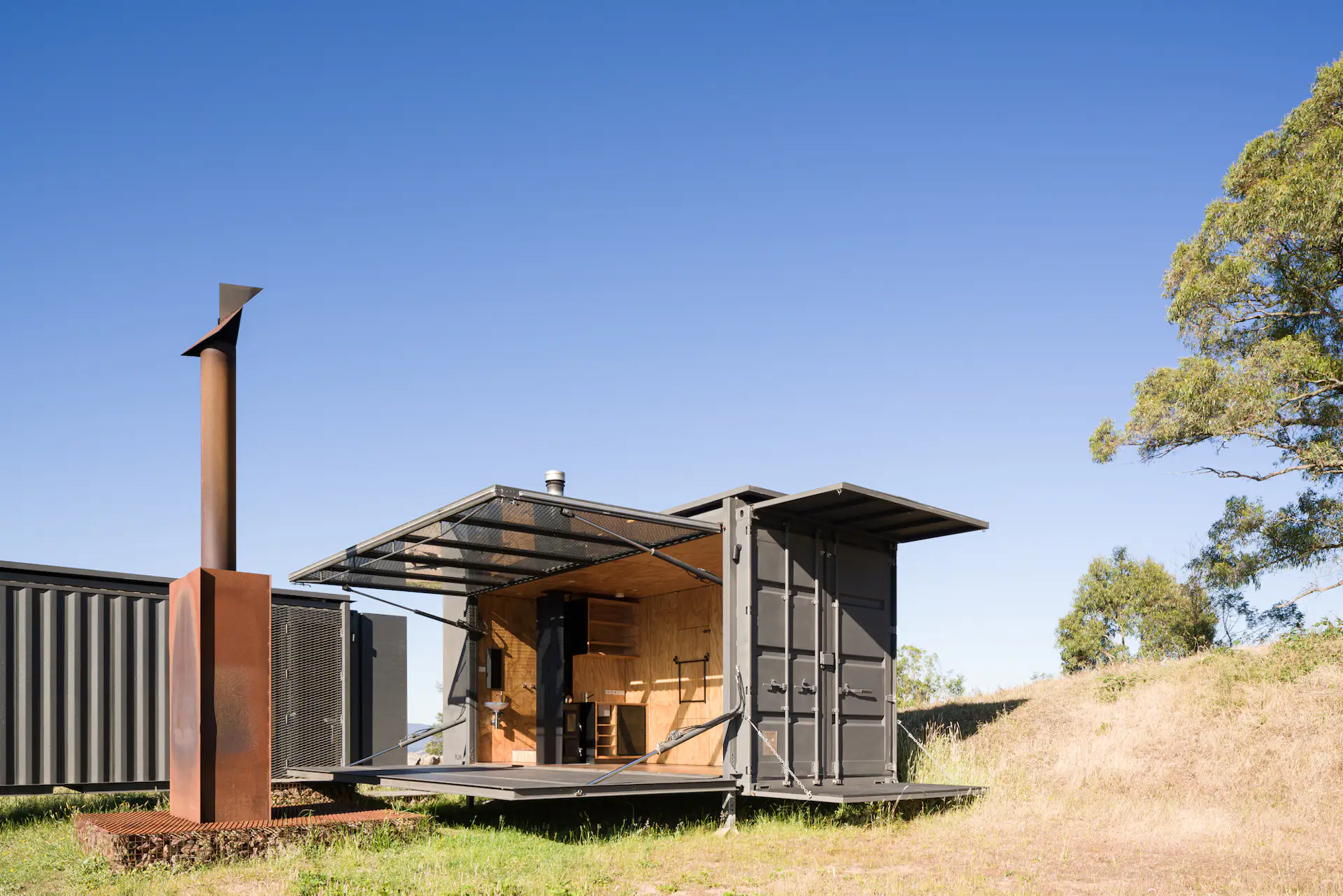 Mansfield Container House by Robbie Walker - Dwell