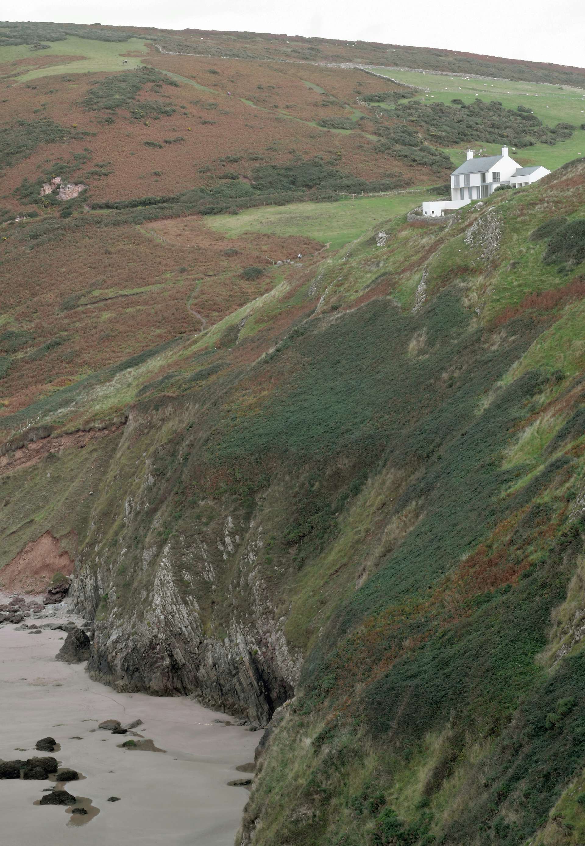 Photo 1 of 17 in A Cozy Home on the Rugged Welsh Coast Takes Cross ...
