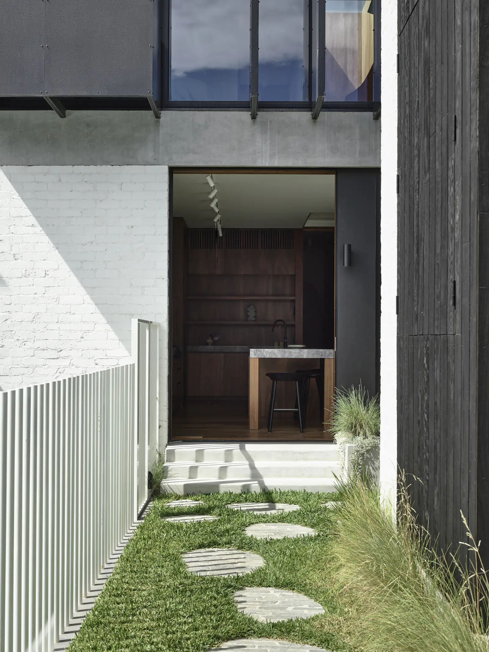 In Melbourne, a Quaint Victorian Facade Gives Way to Swaths of Marble ...