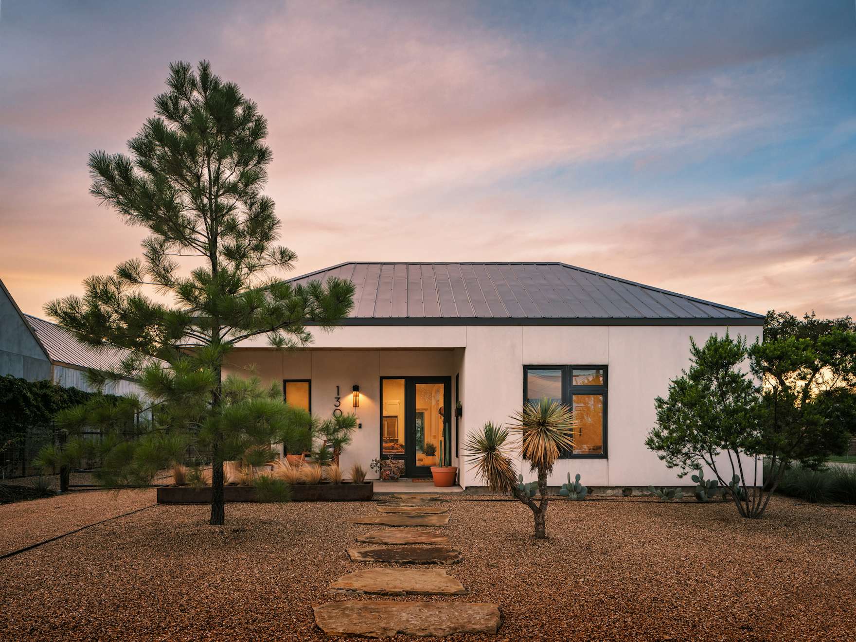 This New Prefab Manufacturer Is Making Modular “Haciendas” in Texas ...