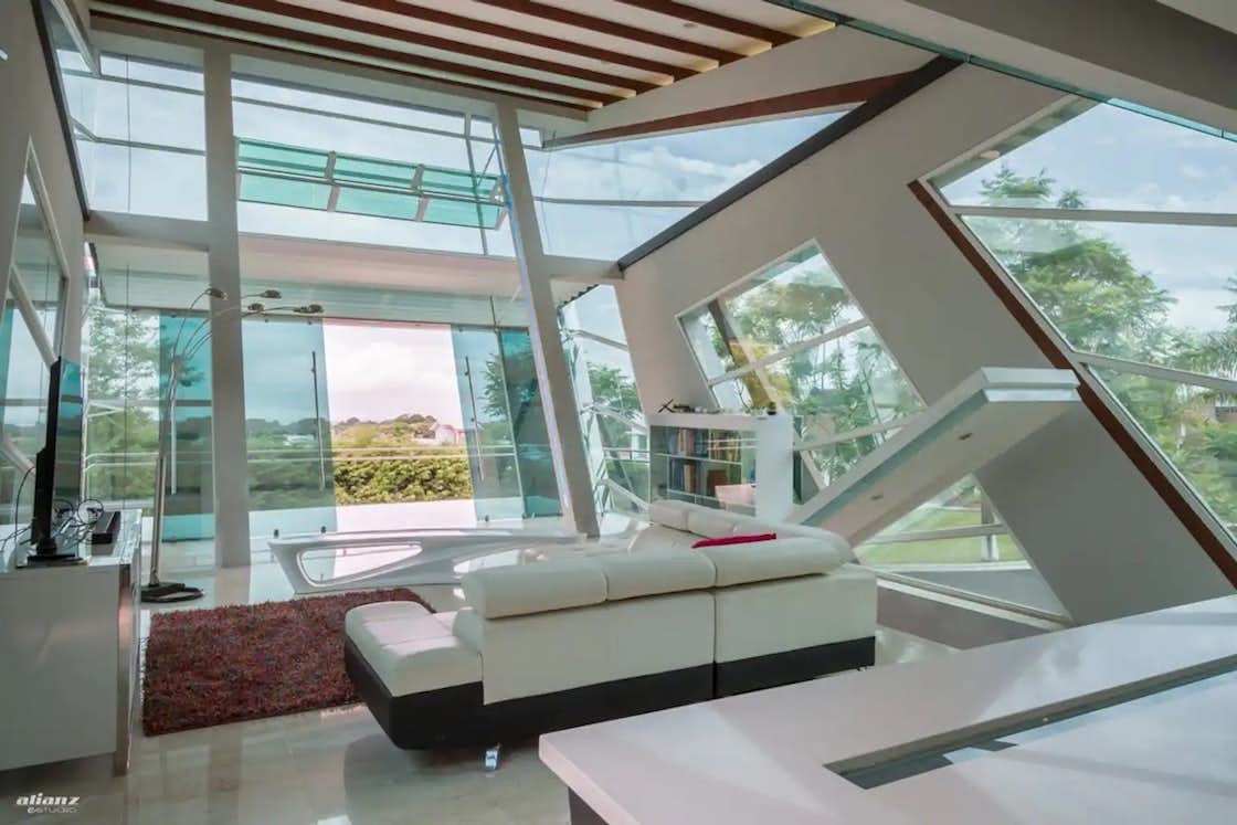 Here Are Airbnb’s Top 10 Rentals in the Design Category - Dwell