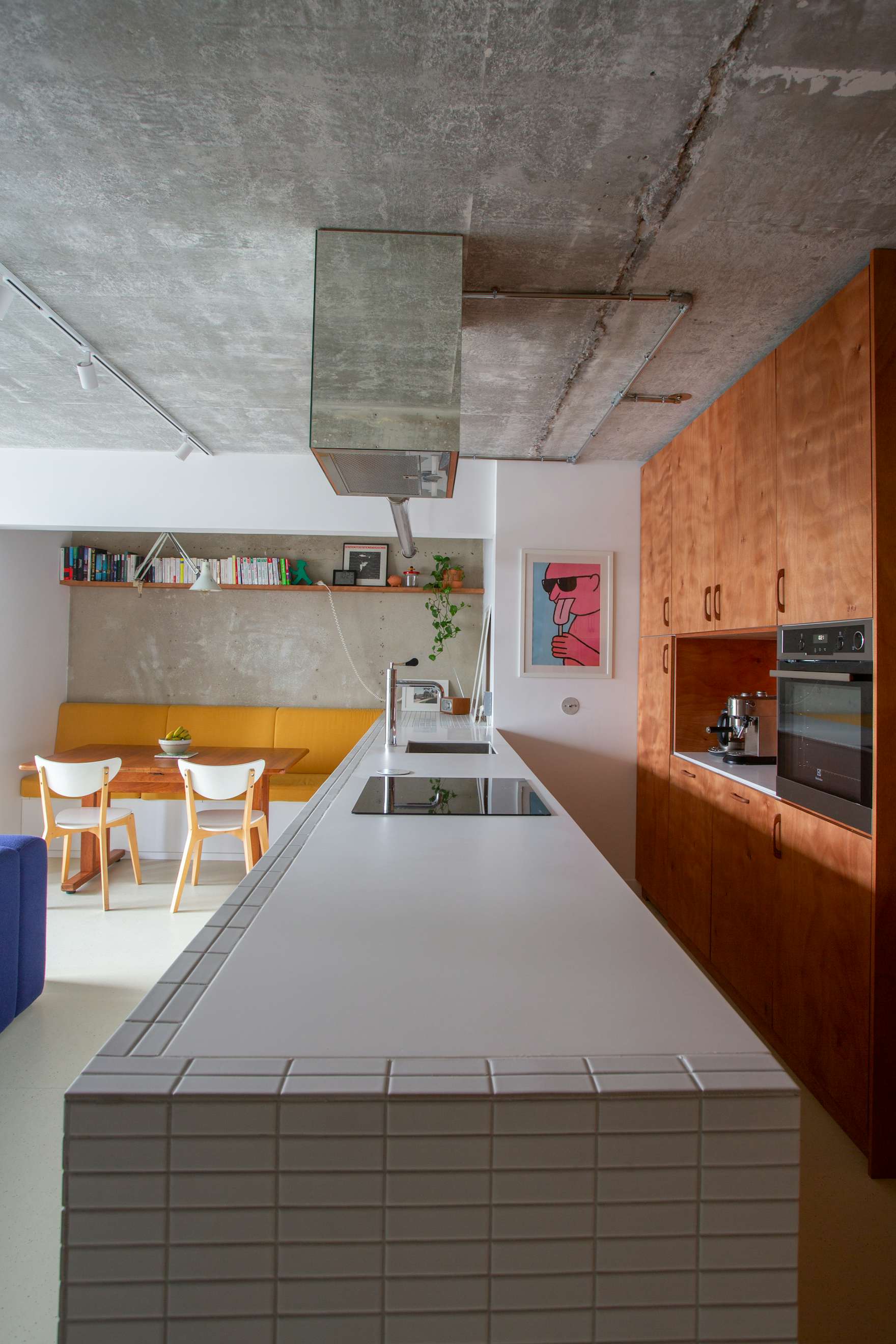 Photo 3 of 11 in Budget Breakdown: $91K and Vintage Flair Revive a Flat ...