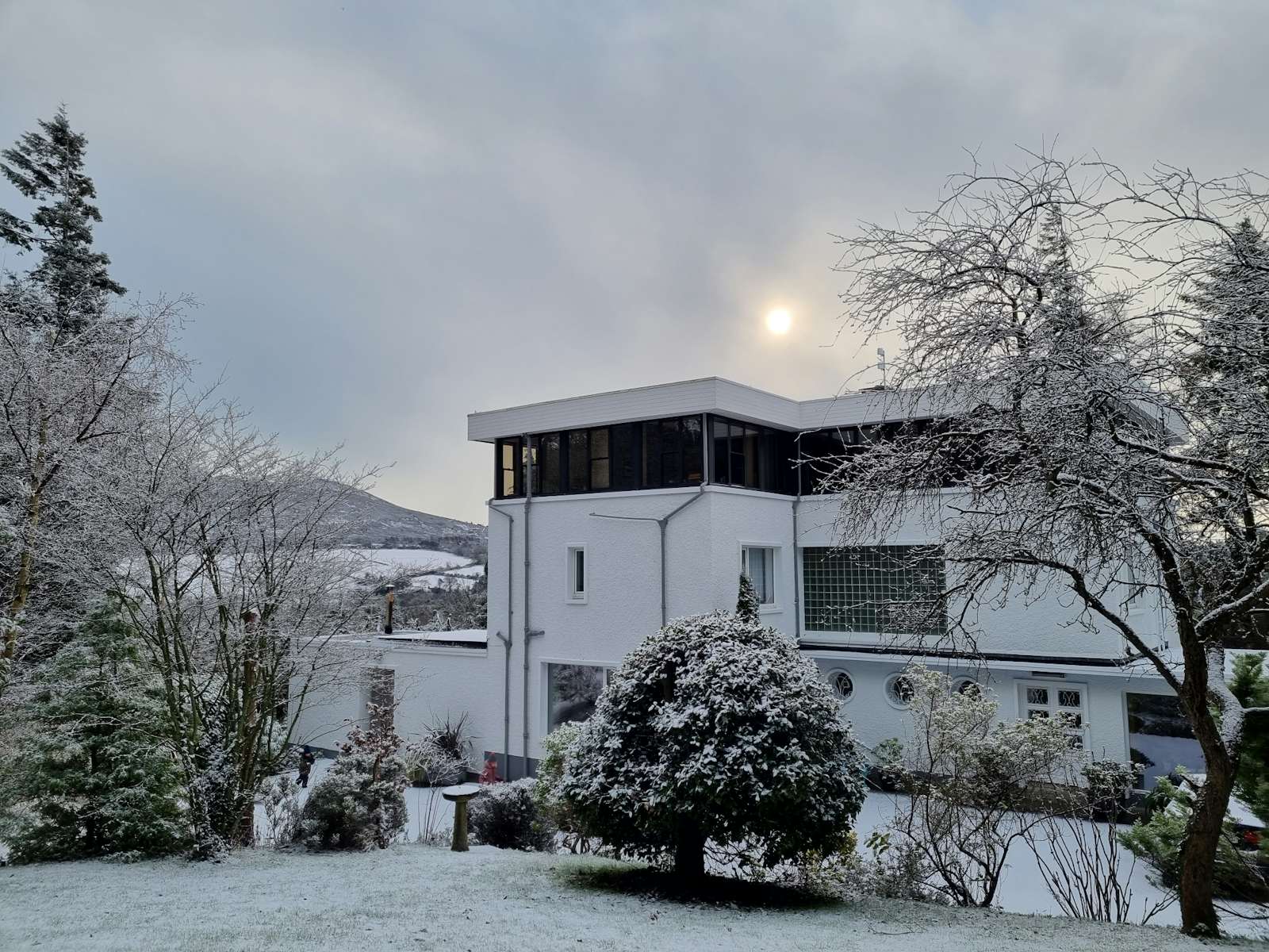 Photo 3 of 32 in Before & After: In Ireland, an Unusual, Boxy Home Gets ...