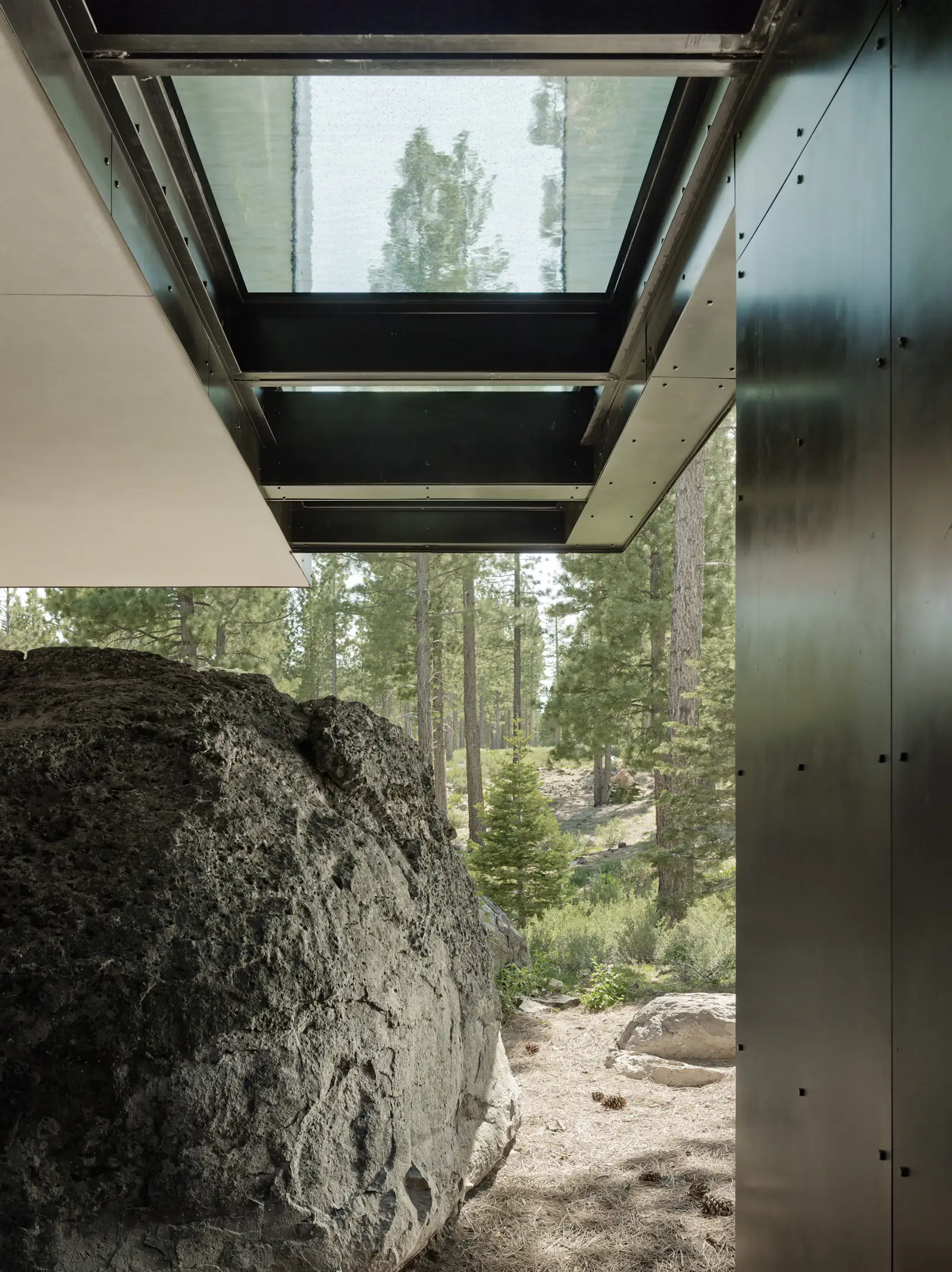 Creek House (10 Photos) - Dwell