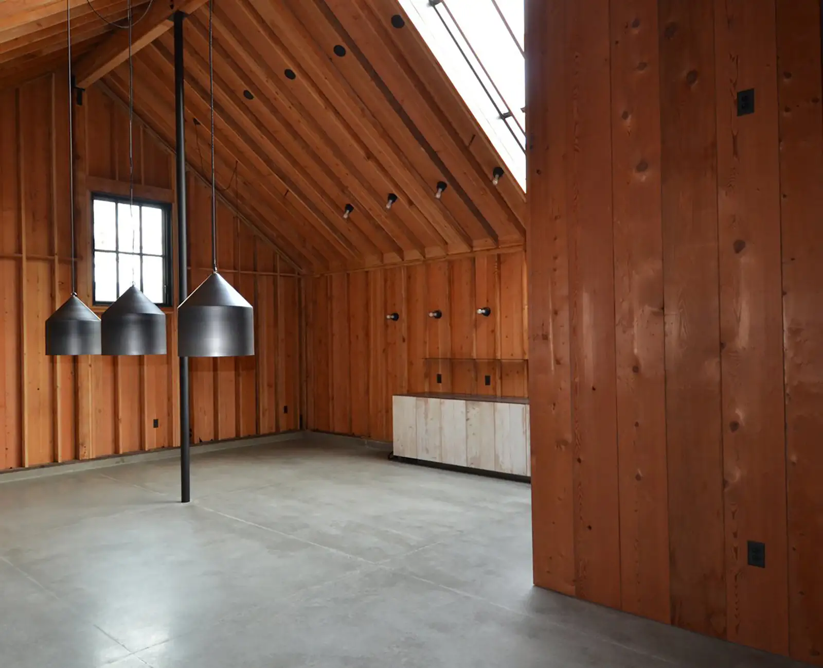 Tack Barn (13 Photos) - Dwell