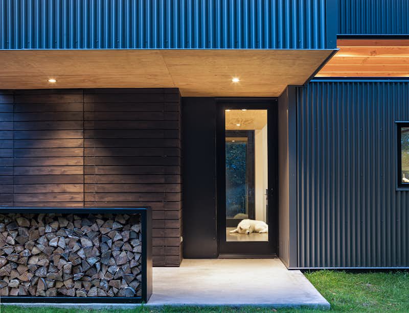 Photo 2 of 13 in Jewel Box Cabin by Imprint Architecture and Design ...