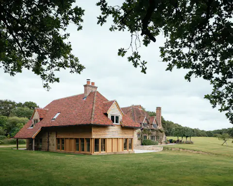 Past Meets Present in This Fresh Addition to a Centuries-Old English ...